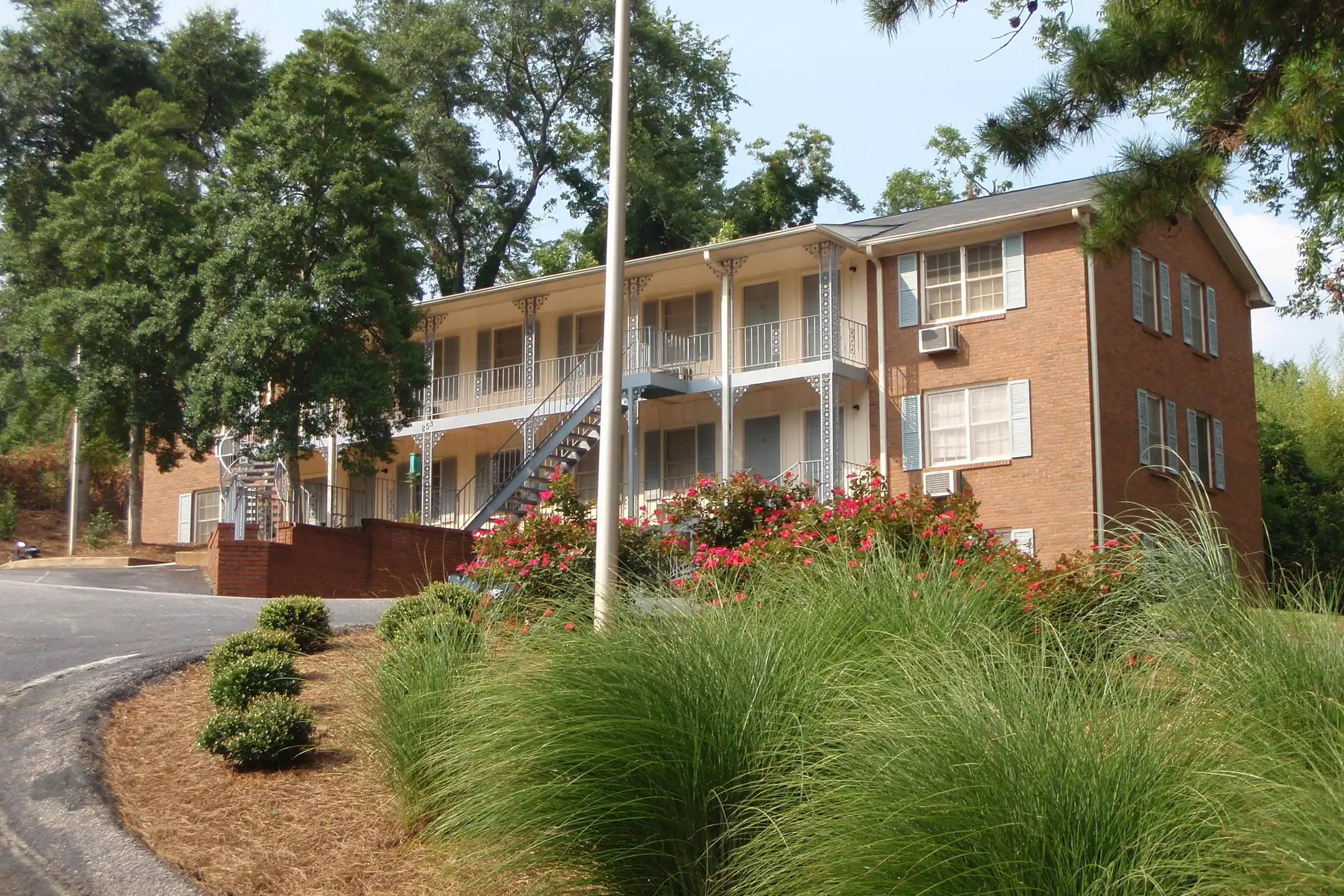 247 E Cloverhurst Ave unit 8 - Athens, GA | Rent.