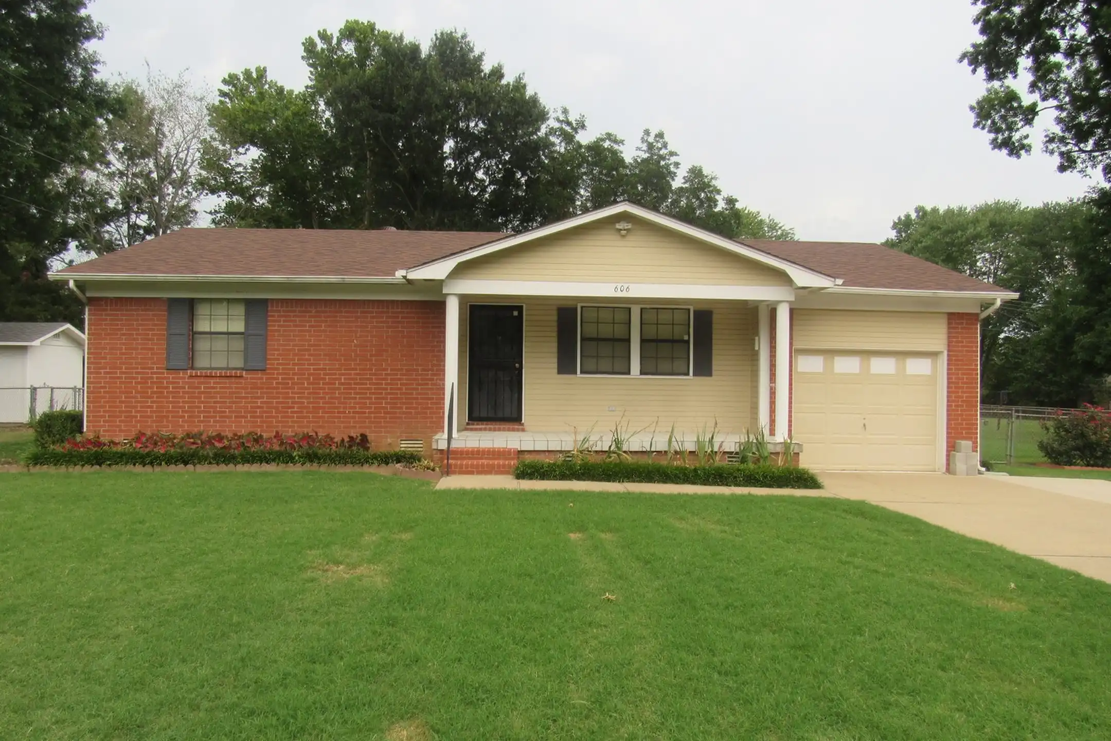 606 Oregon St - Beebe, AR | Rent.
