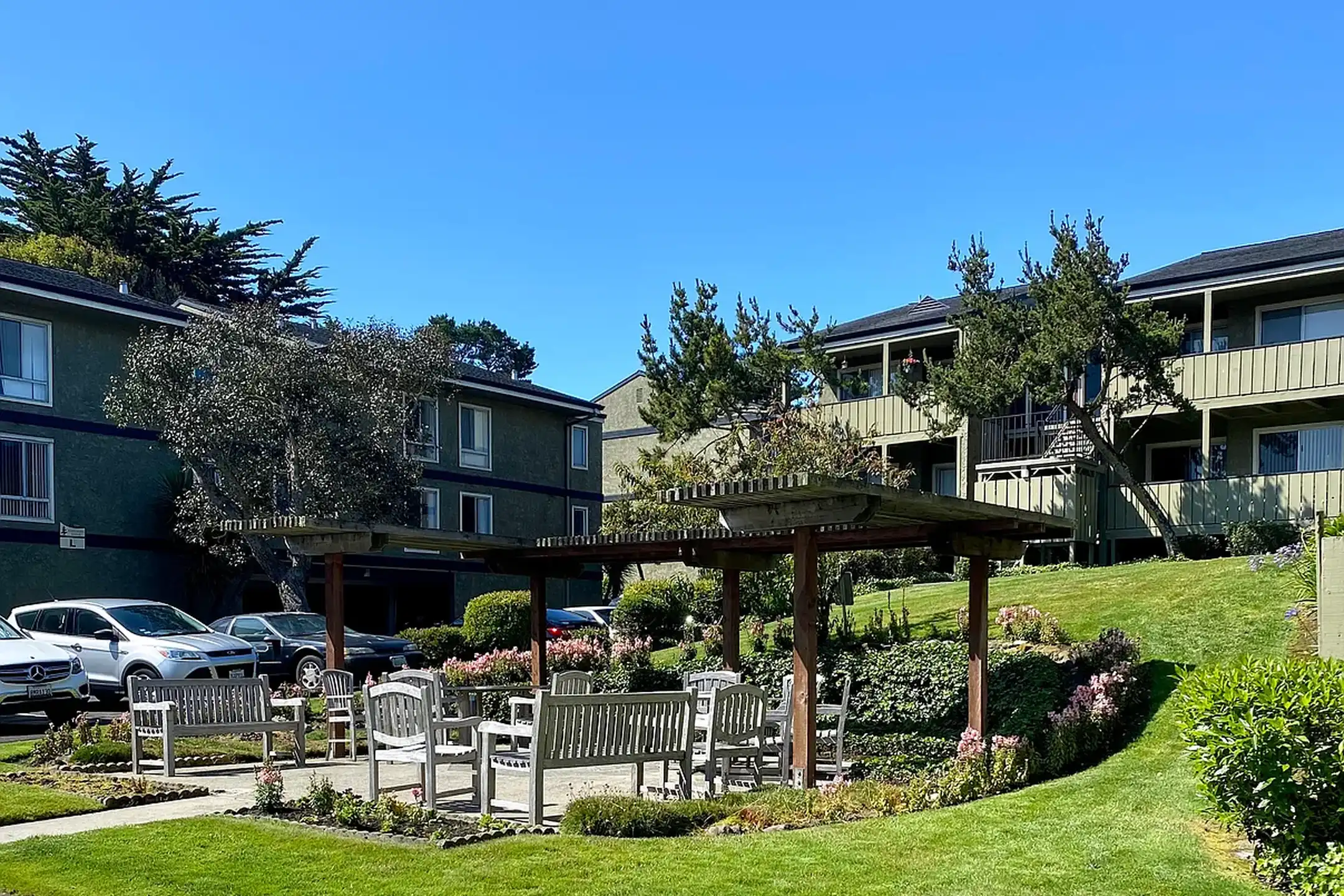 Evergreen Ridge Apartments - 3815 Susan Dr - San Bruno, CA | Rent.