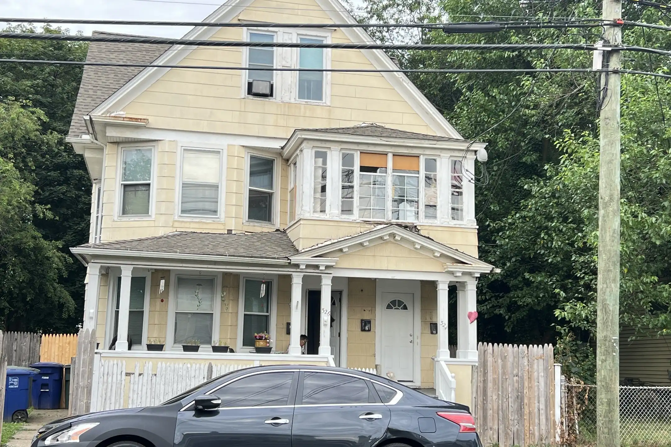 324 Union Ave - Bridgeport, CT | Rent.