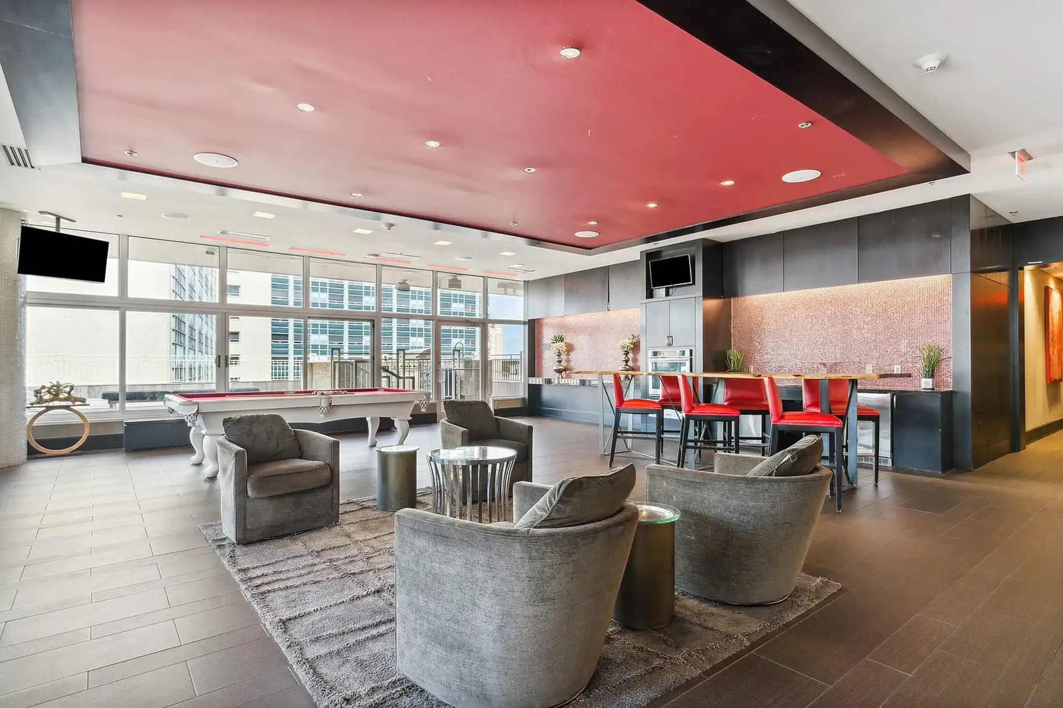 The Wilson Building - 1623 Main St - Dallas, TX | Rent.