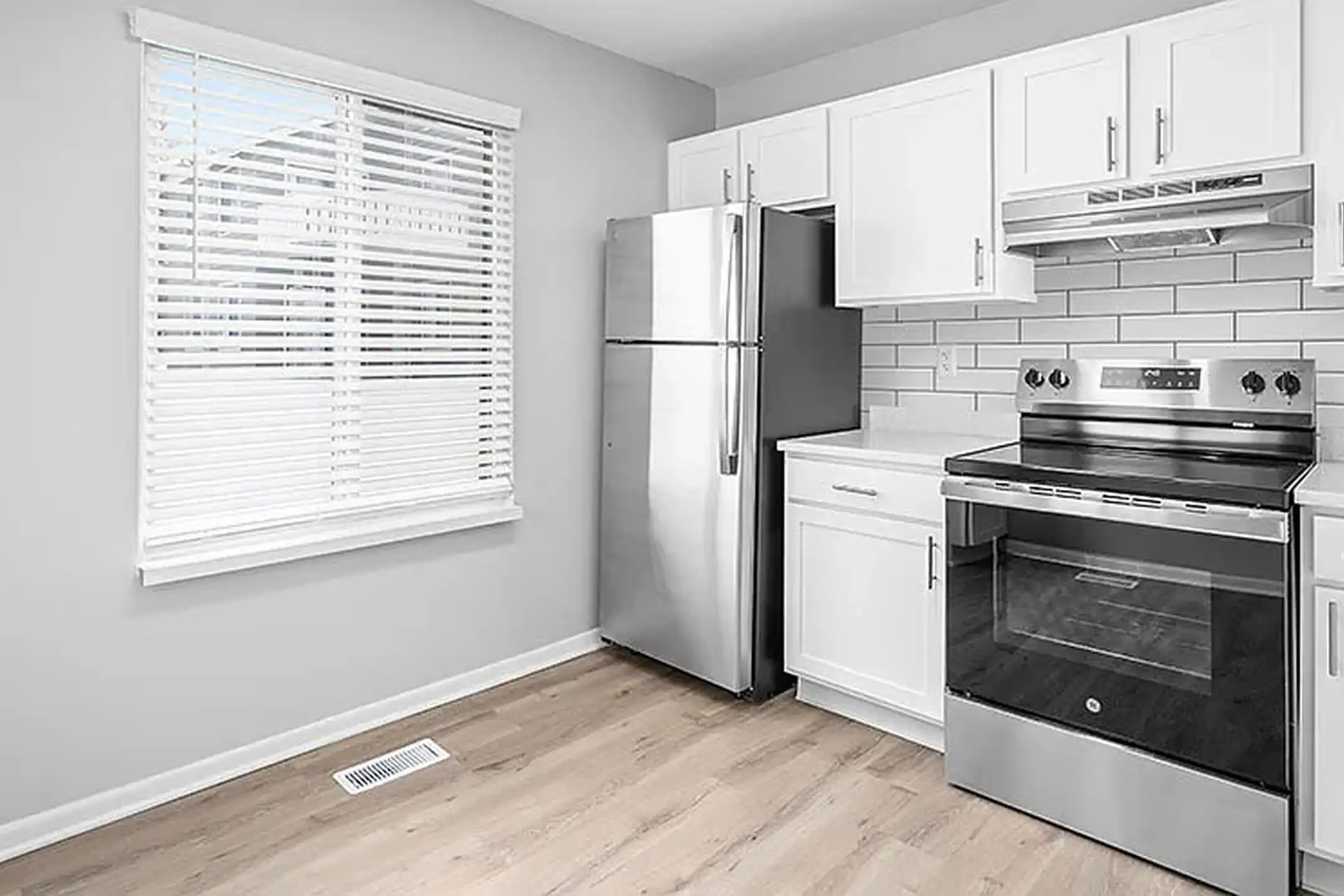 Willow + Wren Apartments - 2160 Walcott Rd - Aurora, IL | Rent.