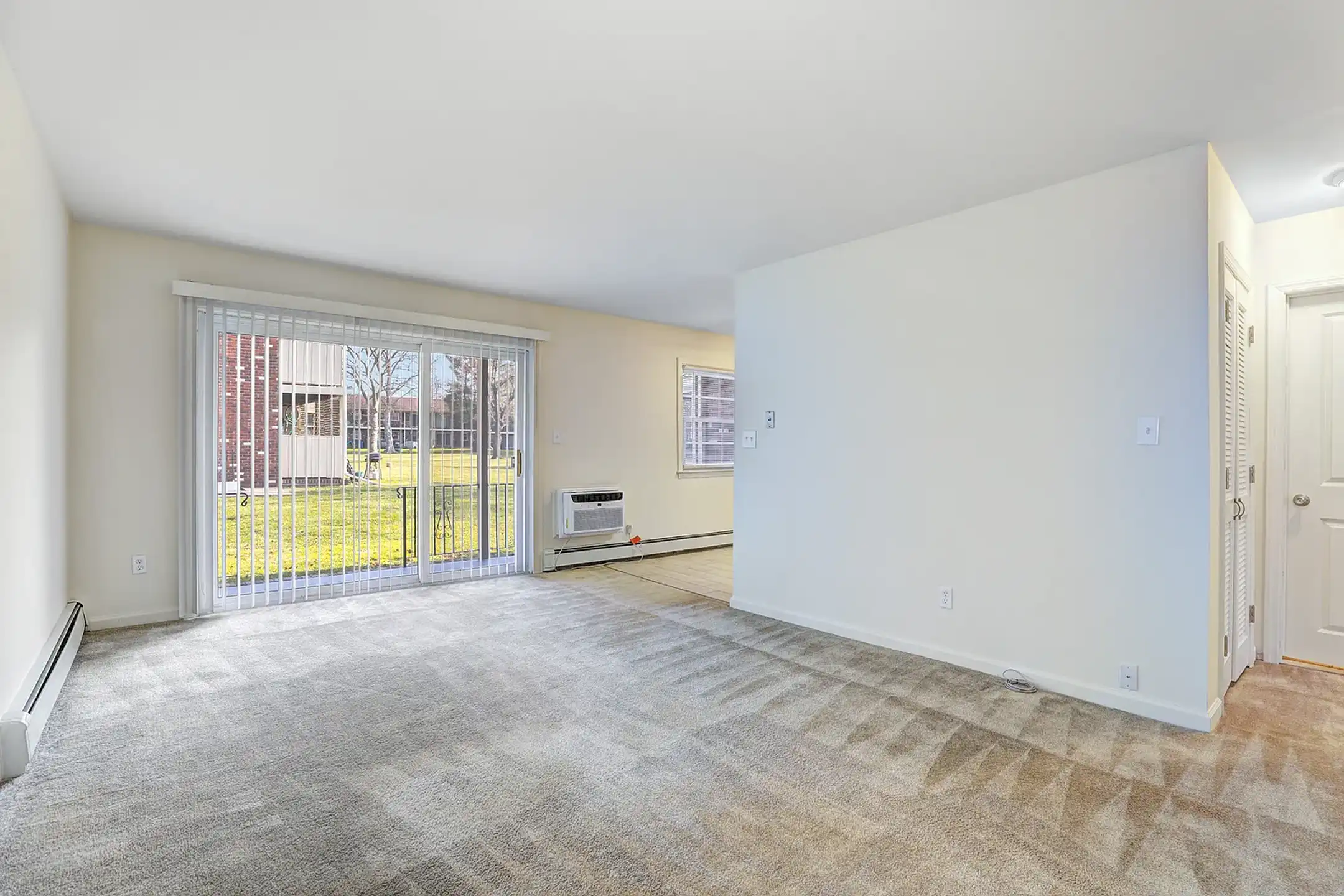 Wynbrook West - 400 Dutch Neck Rd - Hightstown, NJ | Rent.