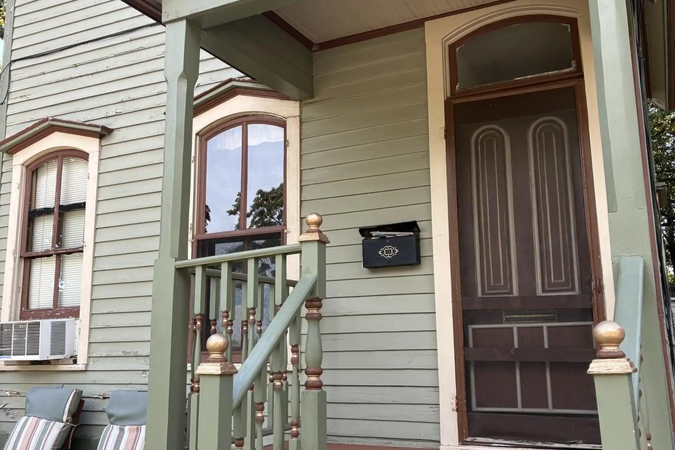 376 Hendee St - Elgin, IL | Rent.