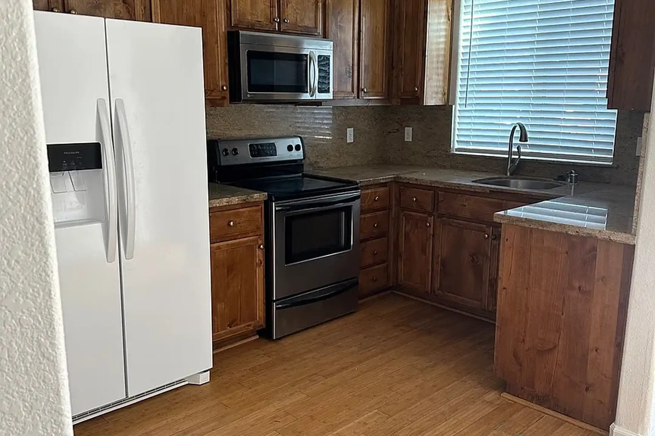 Villas at Mercey Springs - 502 N Mercey Springs Rd - Los Banos, CA | Rent.