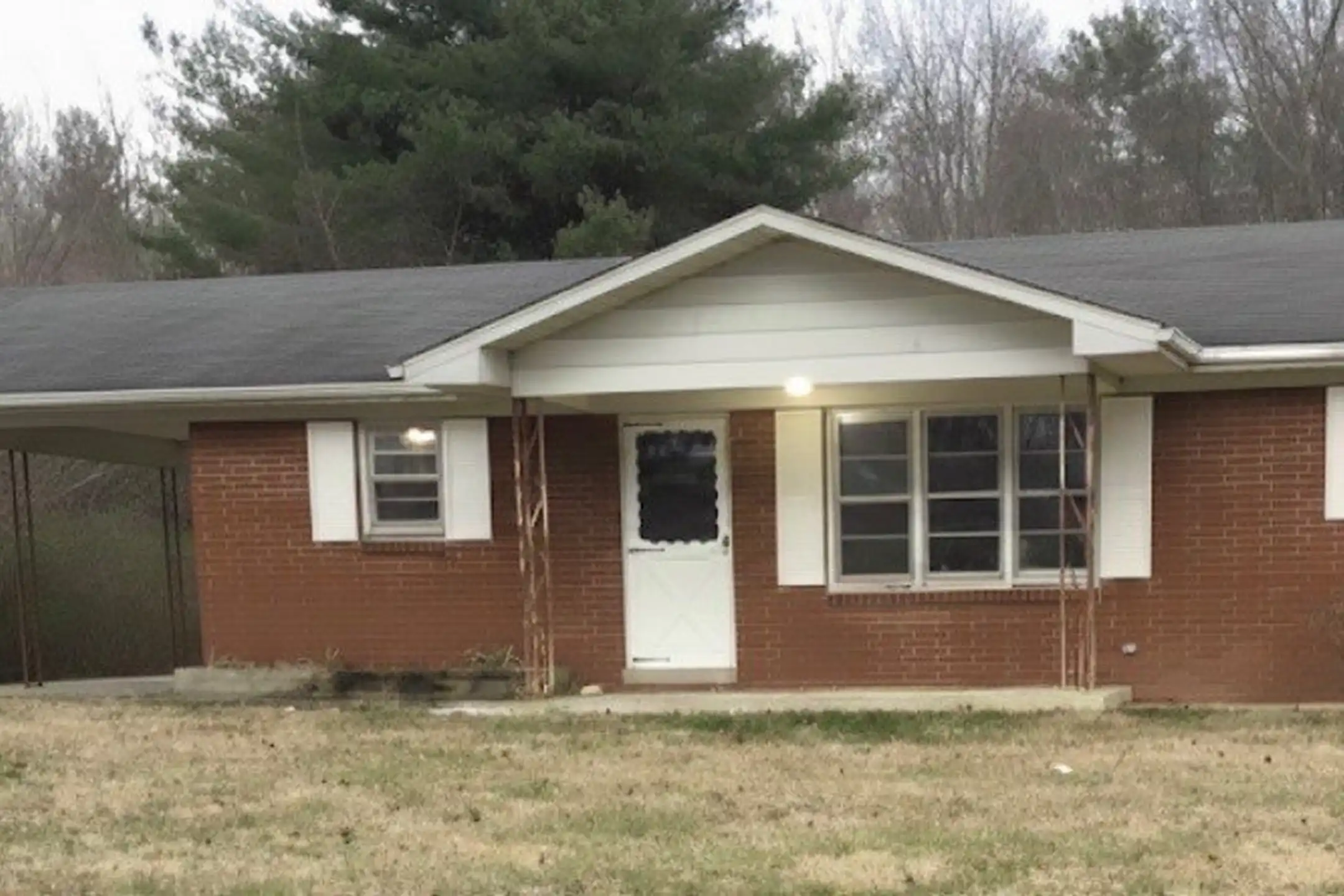 502 Bluebird Dr - Russell Springs, KY | Rent.
