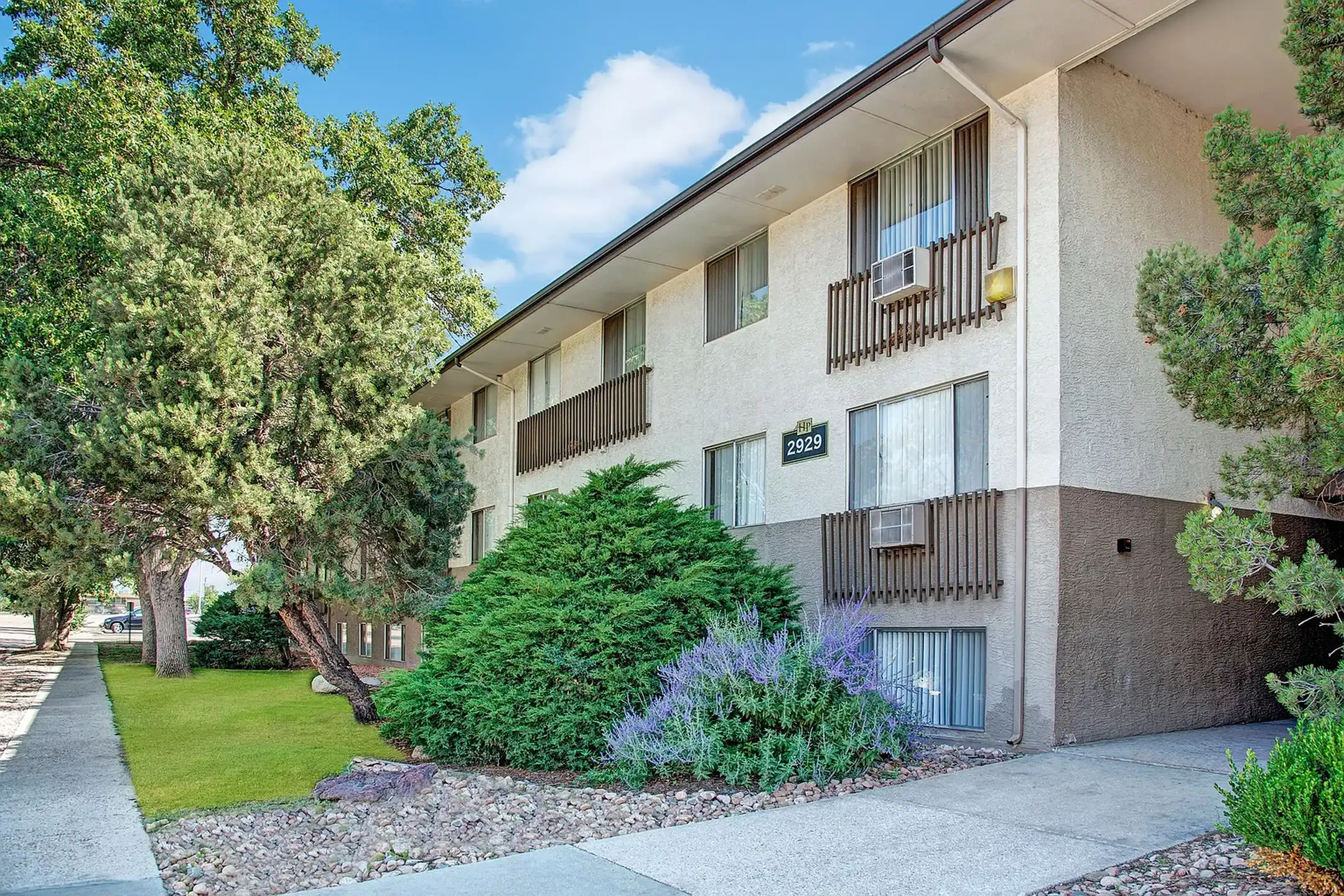 Hyde Park North - 2925 Tremont St - Colorado Springs, CO | Rent.