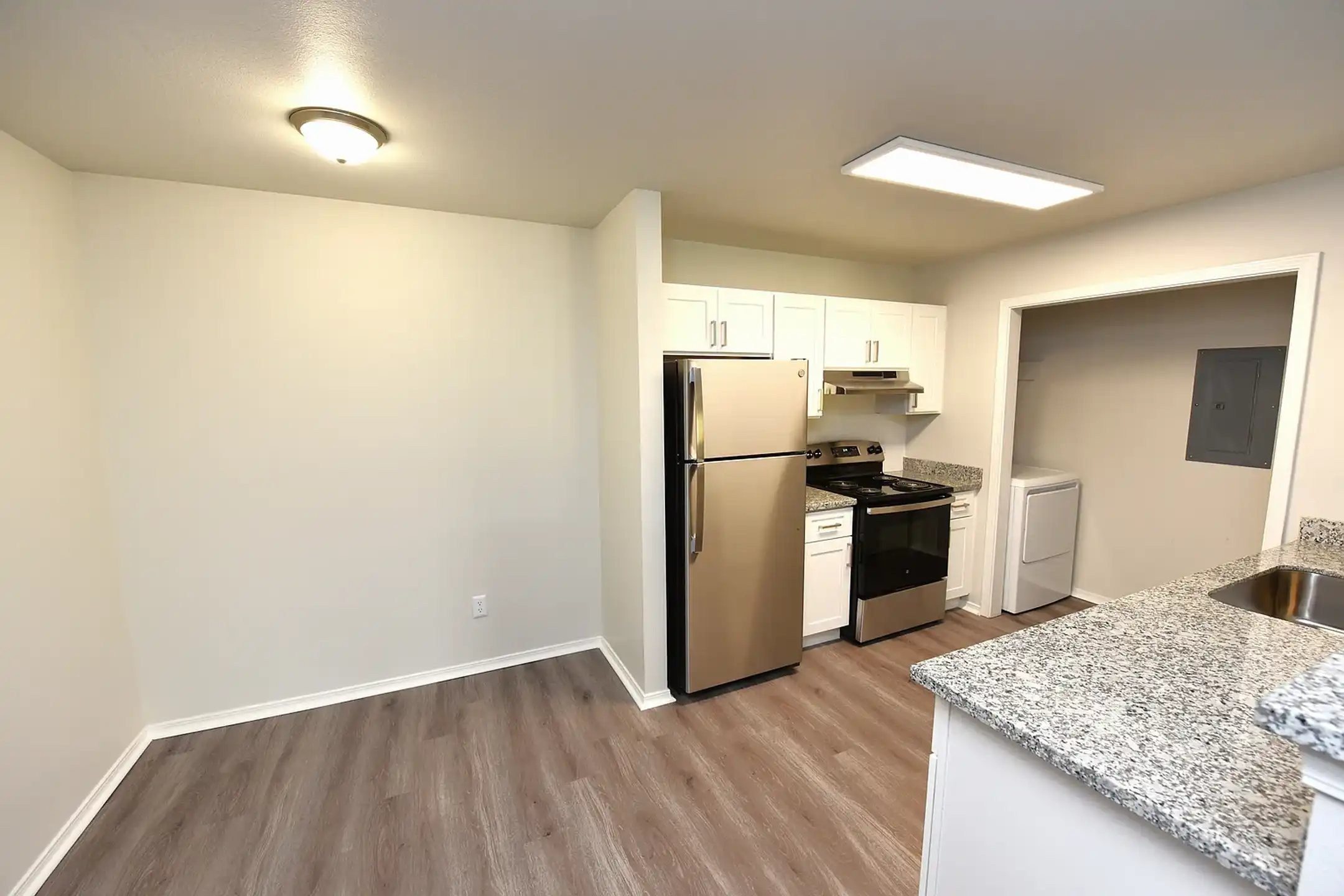 Keystone Crossing Apartment Homes - 1517 Electric Ave - Springdale, AR ...
