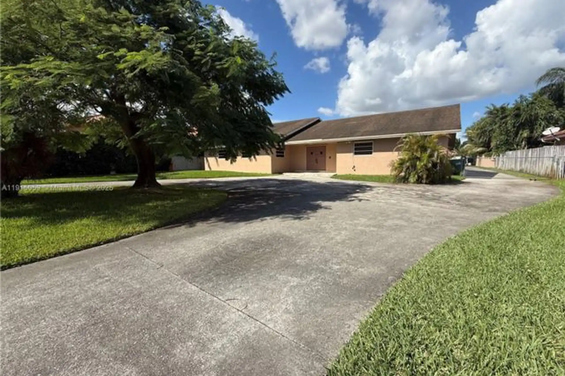 14381 SW 19 Terrace - Miami, FL | Rent.