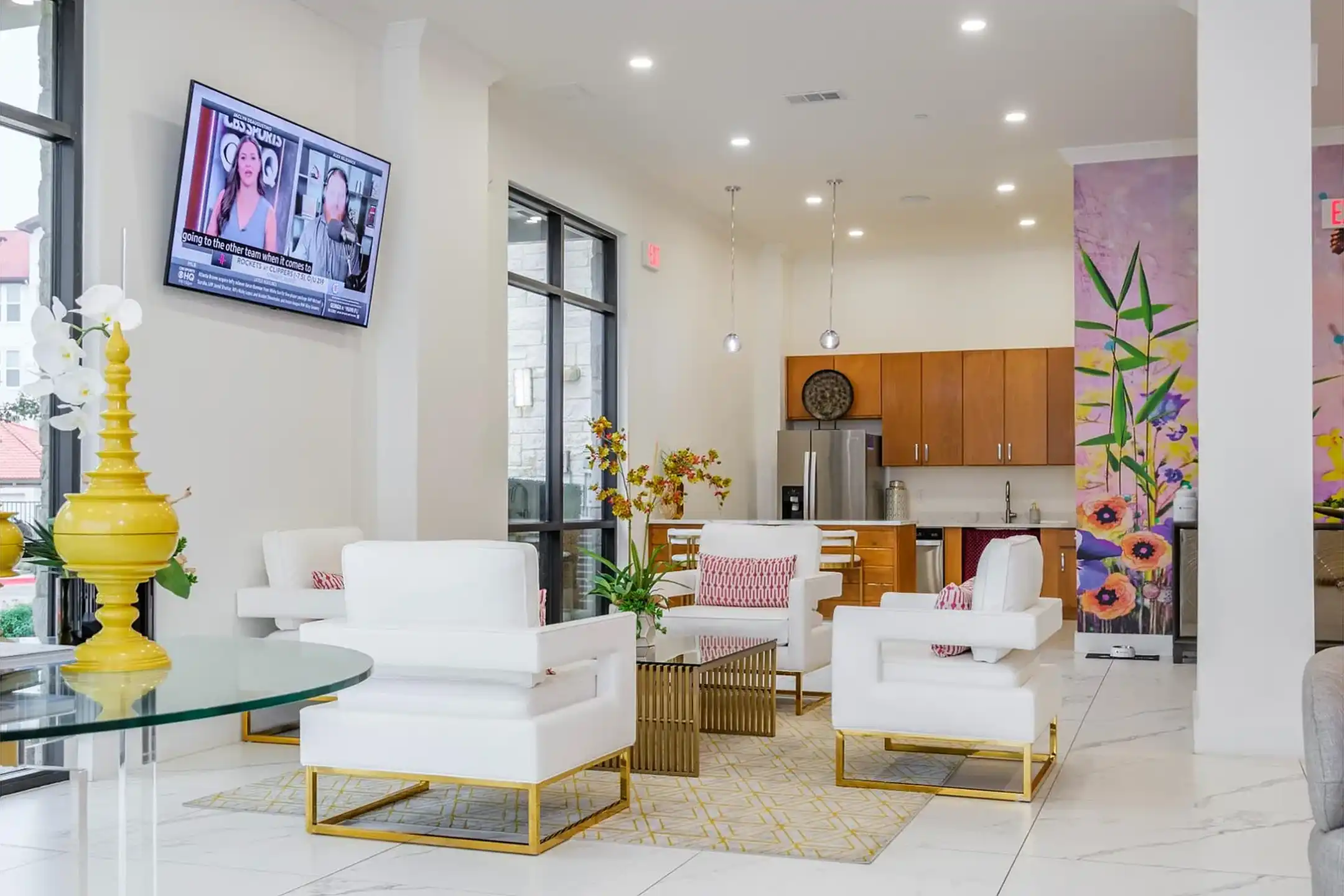Reveal Lake Ridge - 7402 Lake Ridge Pkwy - Grand Prairie, TX | Rent.