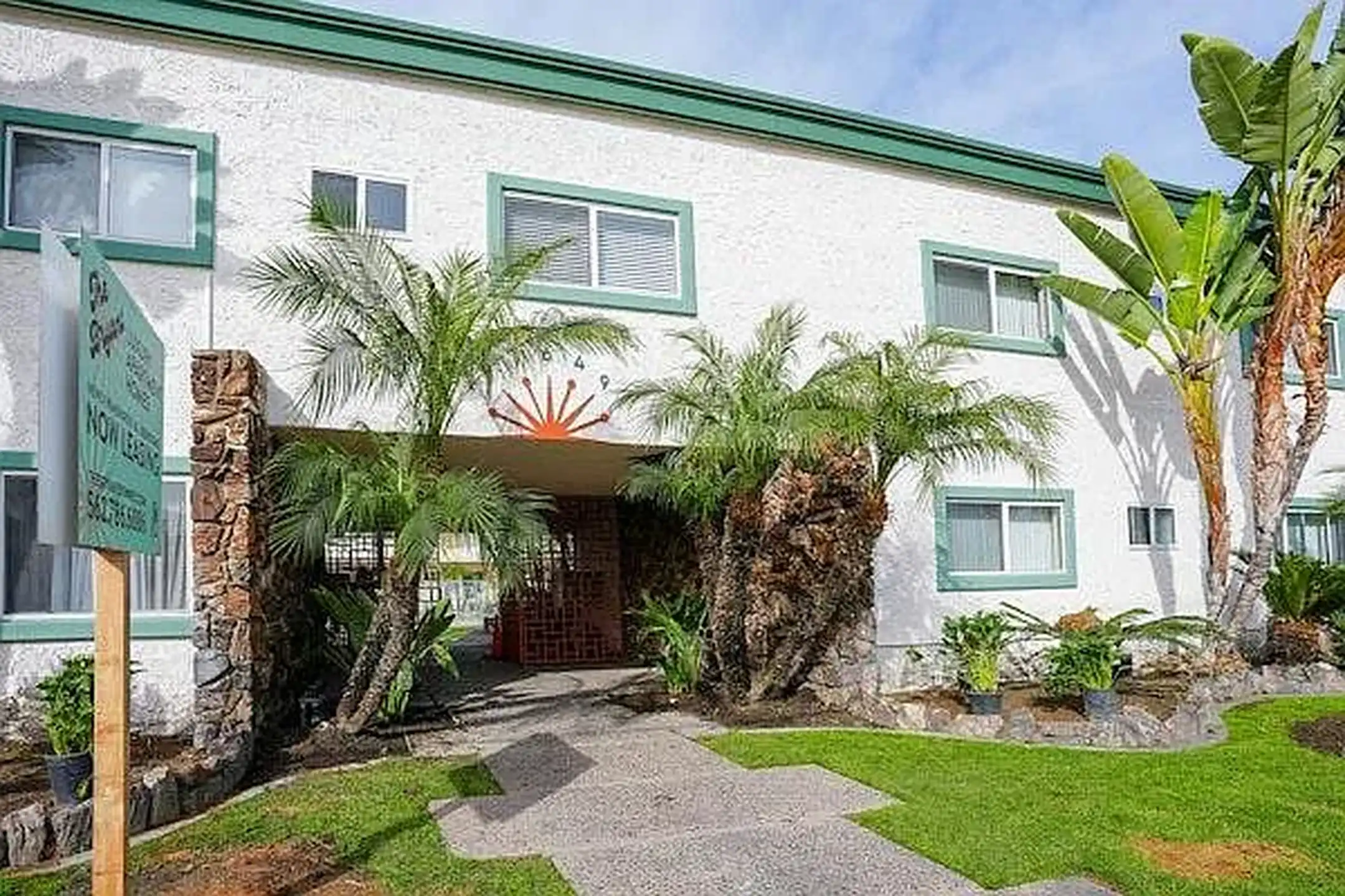 The Bryant - 11635-11649 Downey Ave - Downey, CA | Rent.