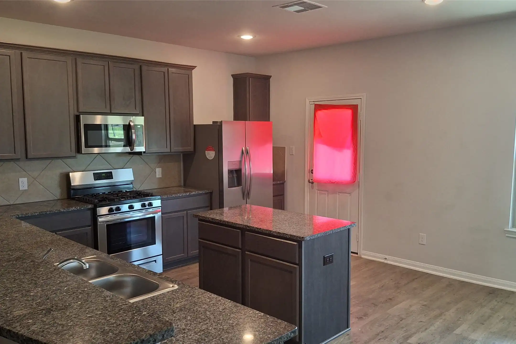 11263 White Rock Rd - Conroe, TX | Rent.