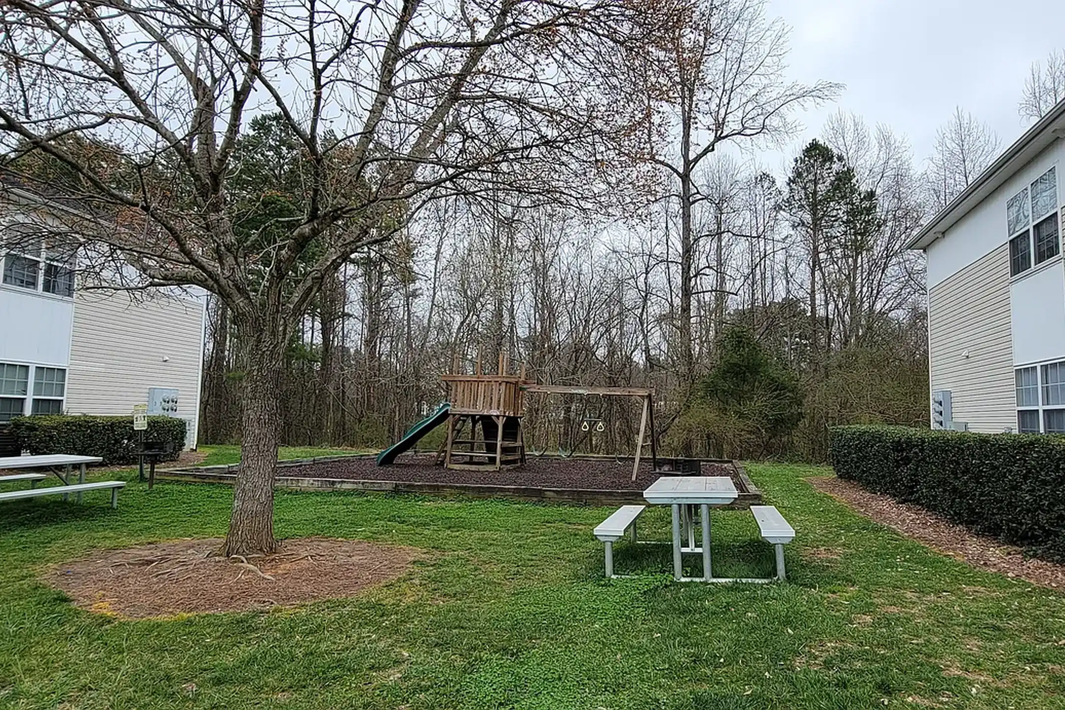 Lawyers Ridge Apartments - 5310 McAlpine Glen Dr - Charlotte, NC | Rent.