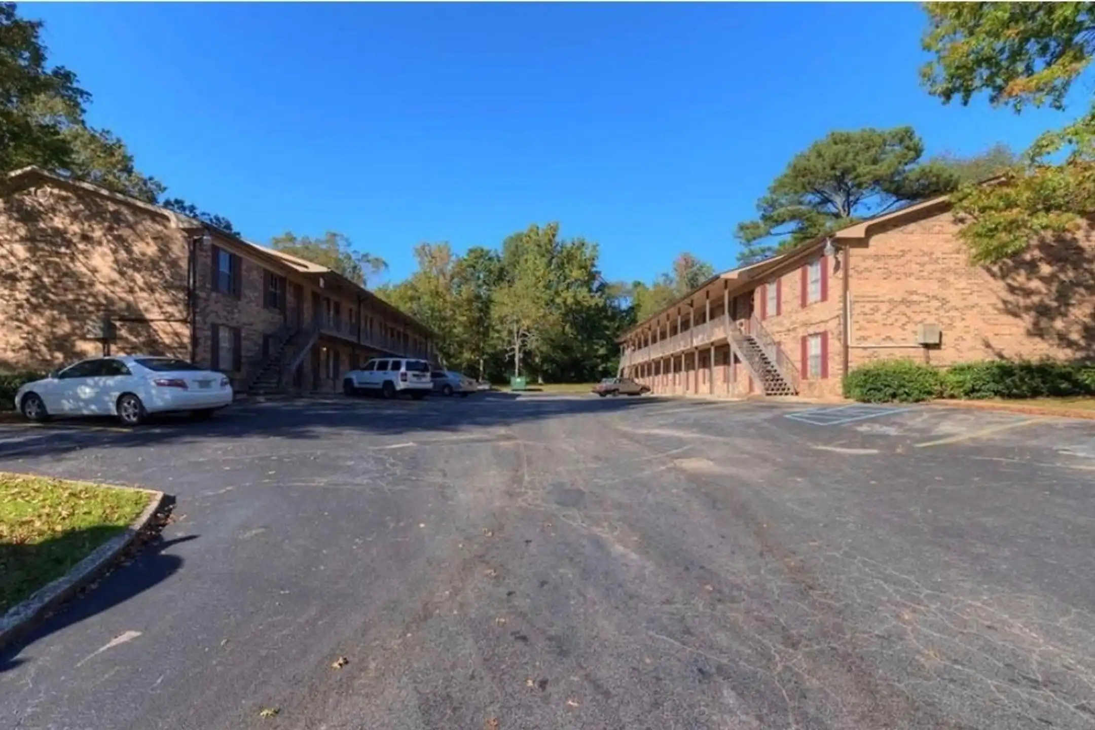 124 21st Ave NE unit 201 - Center Point, AL | Rent.