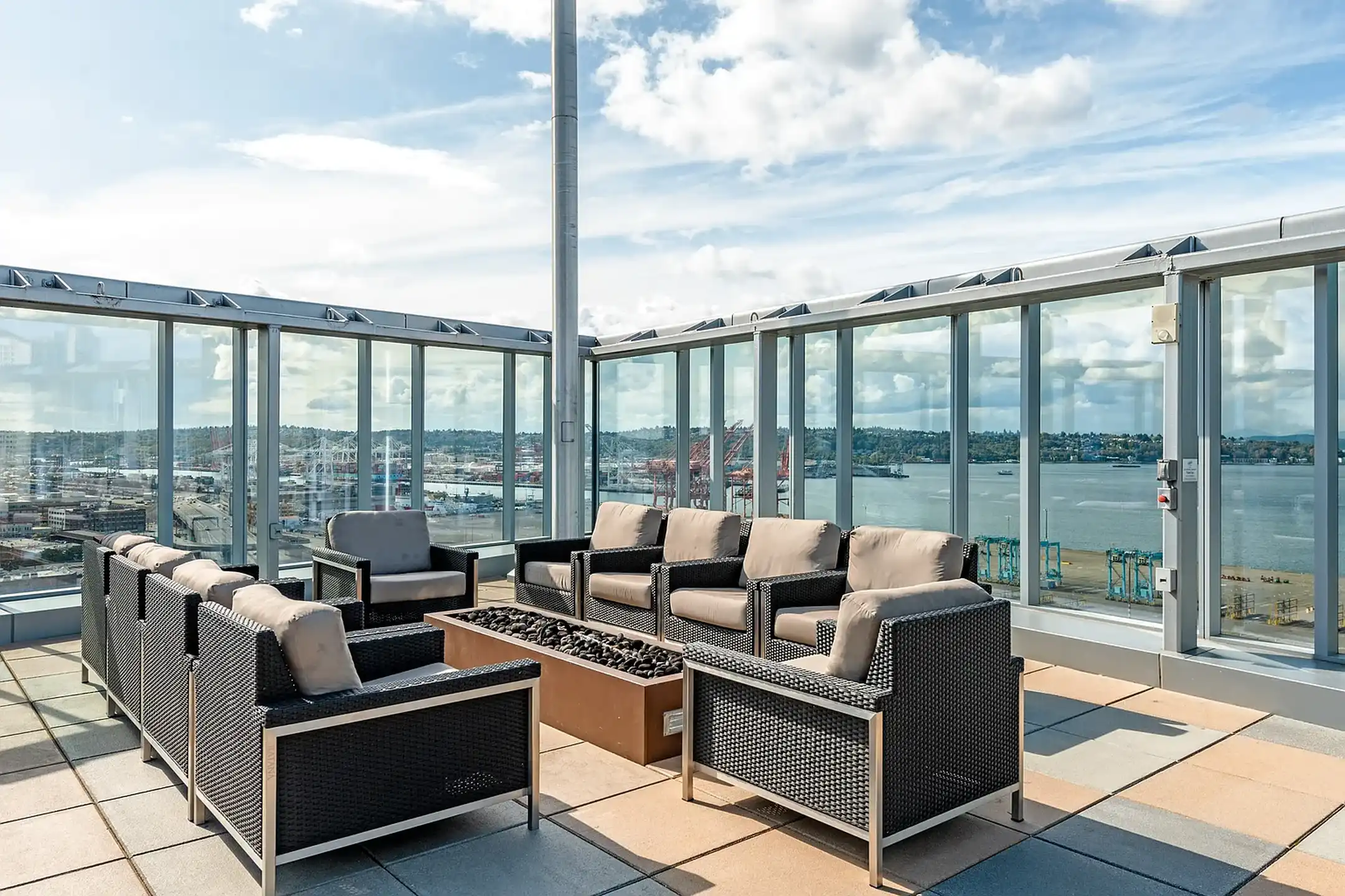 Stadium Place - 521 Stadium Pl S - Seattle, WA | Rent.