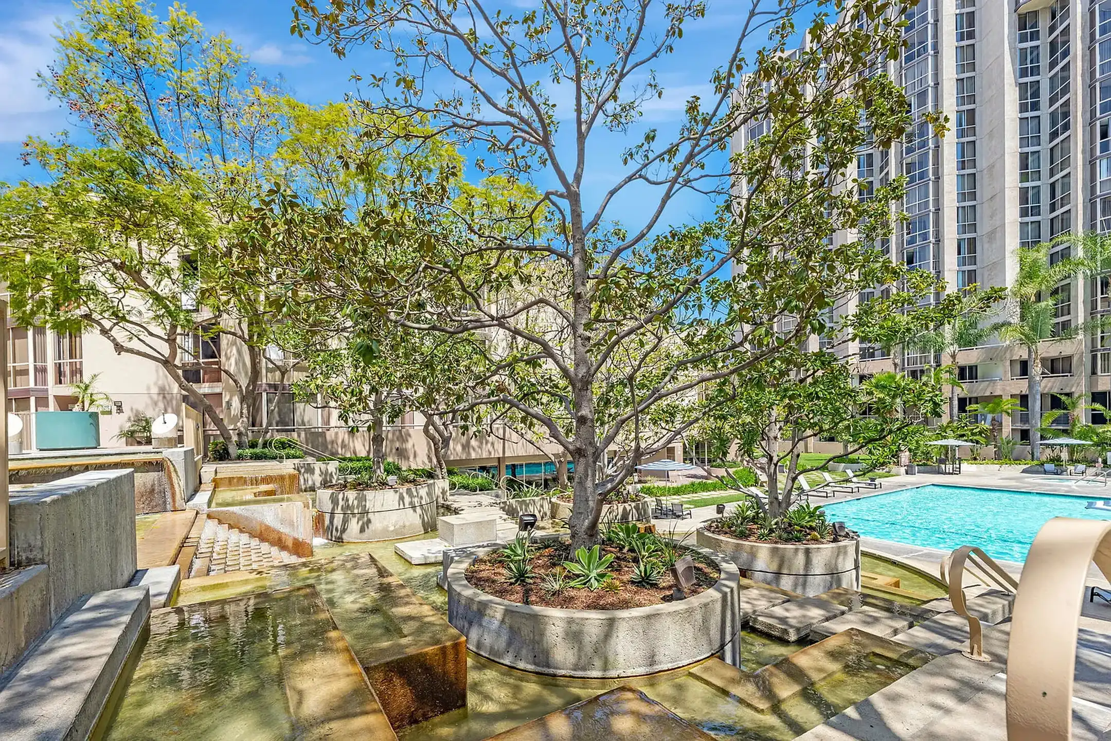 Promenade Towers - 123 S Figueroa St - Los Angeles, CA | Rent.