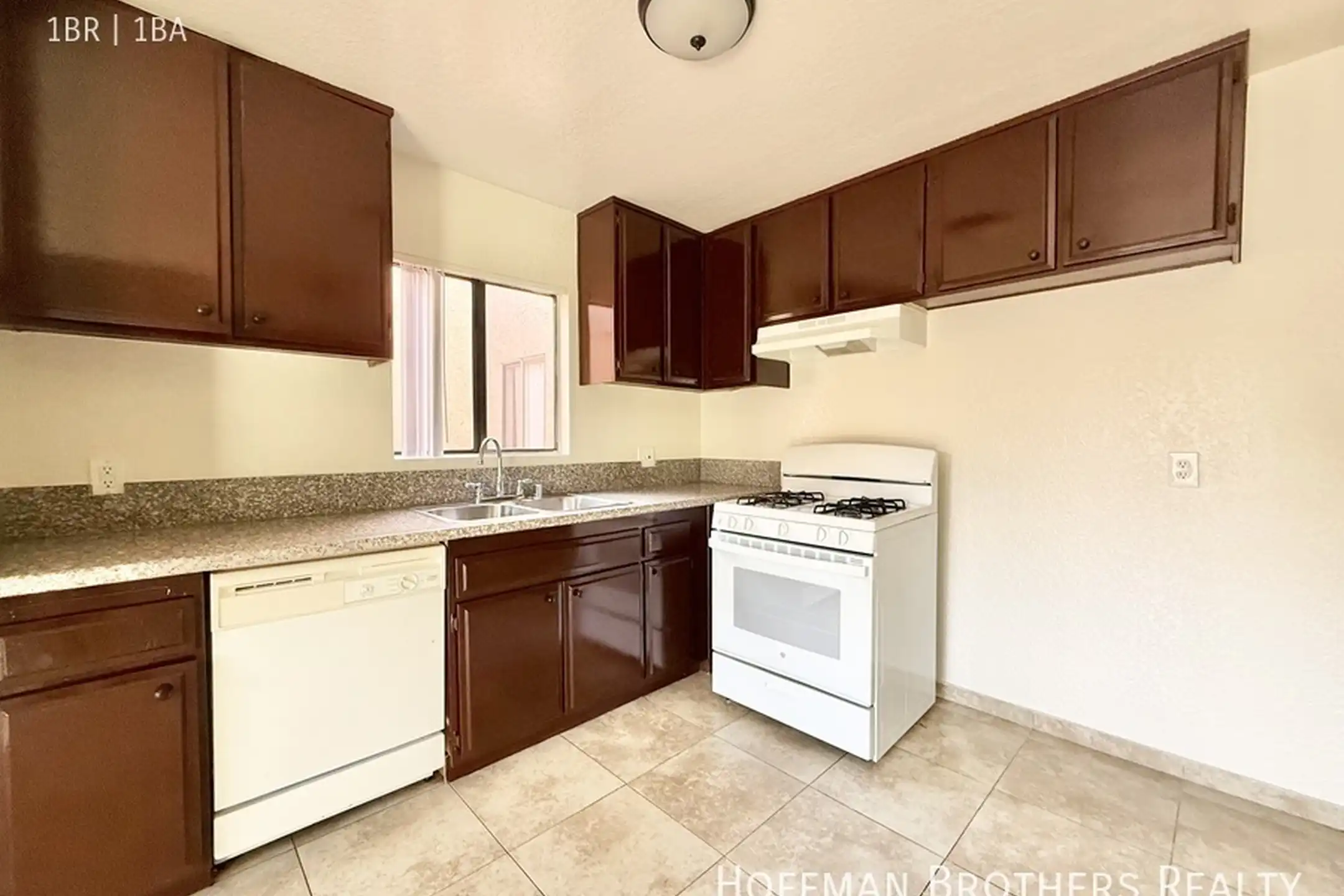 8900 Burnet Ave unit 123 - Los Angeles, CA | Rent.