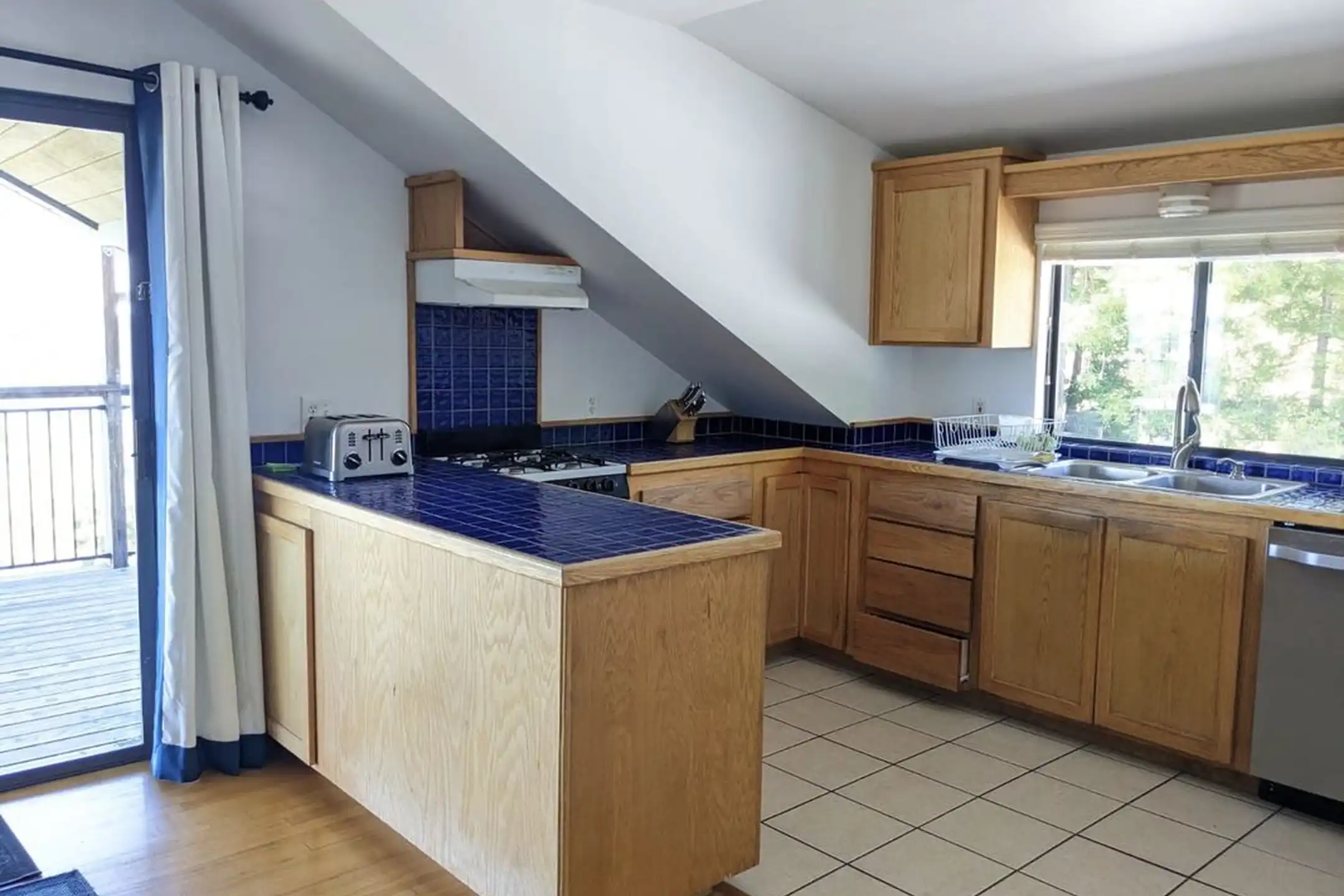 23450 Glenwood Dr - Los Gatos, CA | Rent.