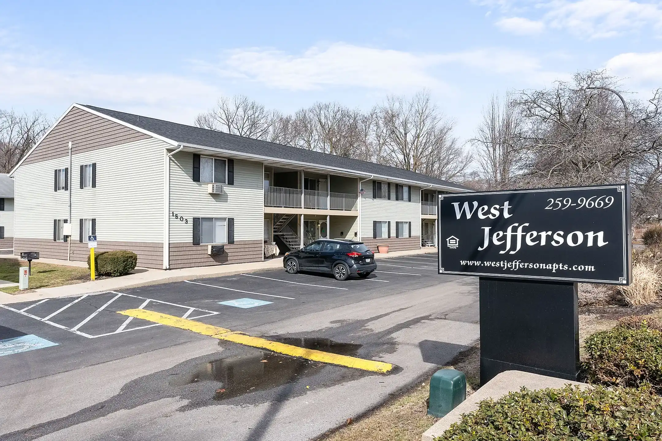 West Jefferson - 1501 Liberty Dr - Mishawaka, IN | Rent.