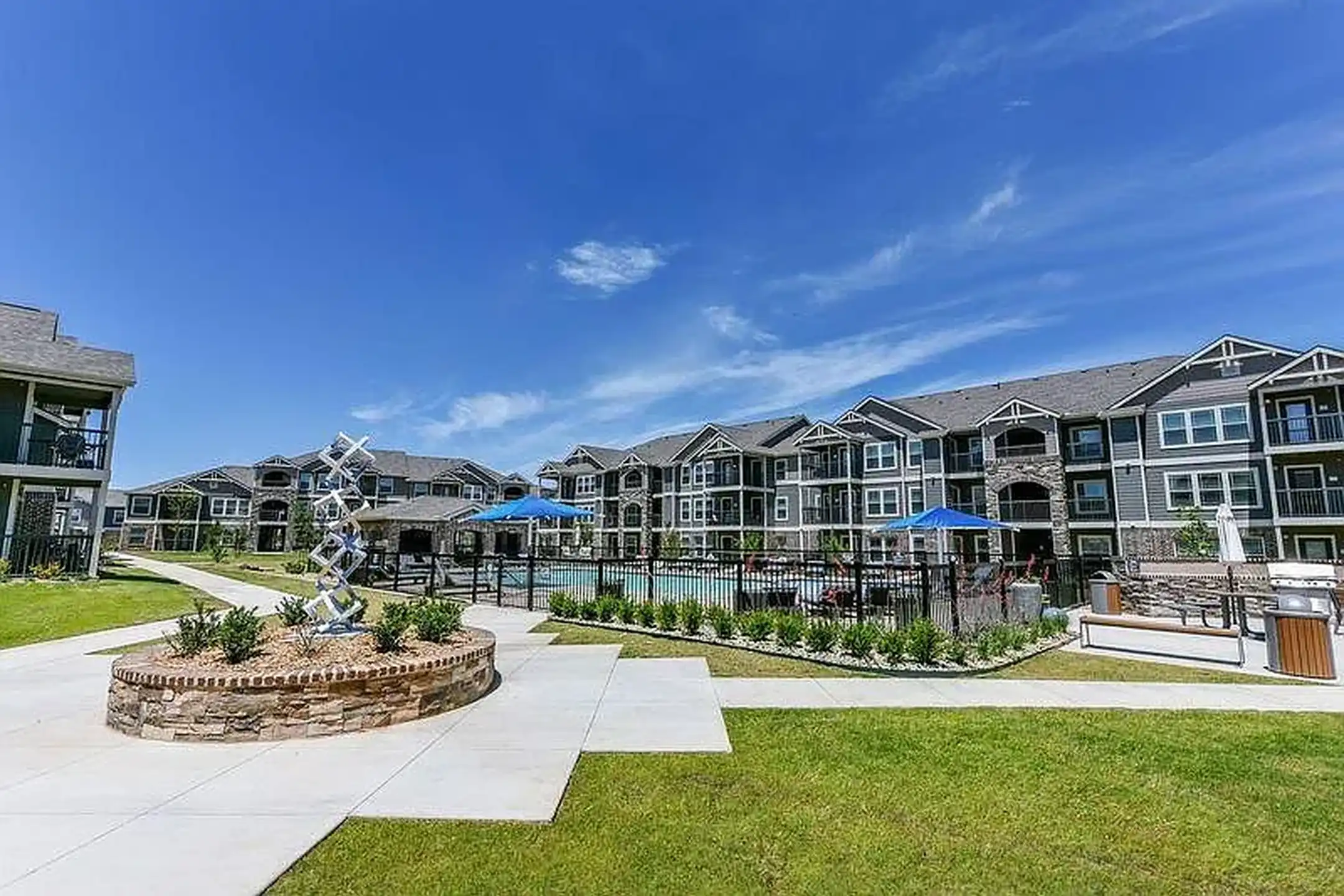 Cottages at Abbey Glen - 5240 114th St - Lubbock, TX | Rent.