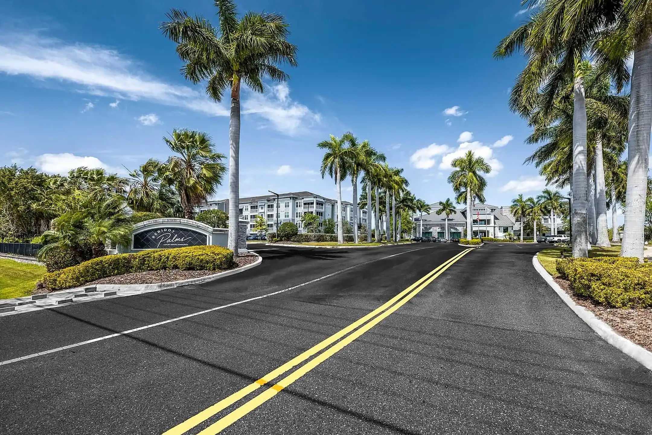 Peridot Palms - 10601 Gandy Blvd N - Saint Petersburg, FL | Rent.