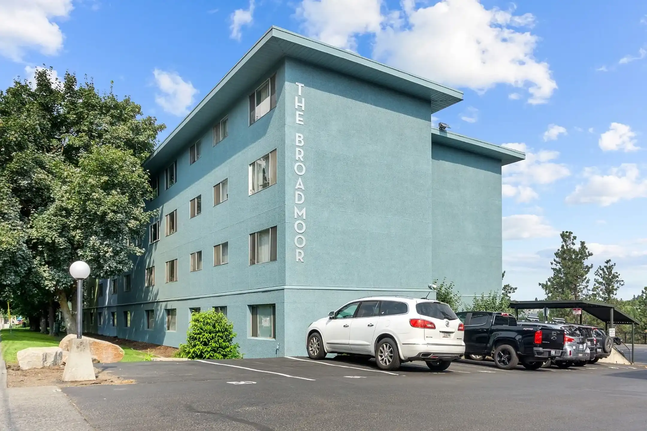 Broadmoor - 2136 W Riverside Ave - Spokane, WA | Rent.