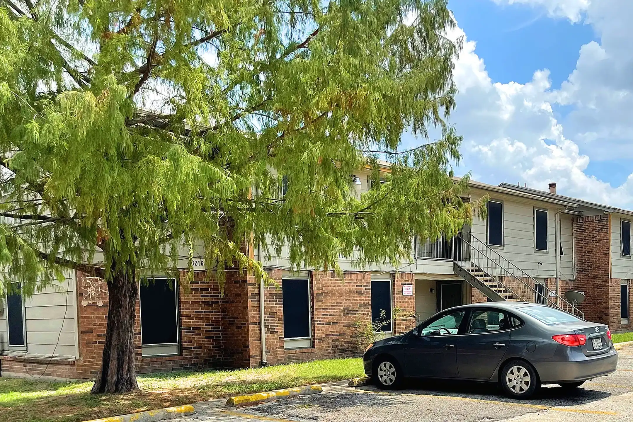 Autumn Run Apartments - 3212 Balch Springs Rd - Balch Springs, TX | Rent.