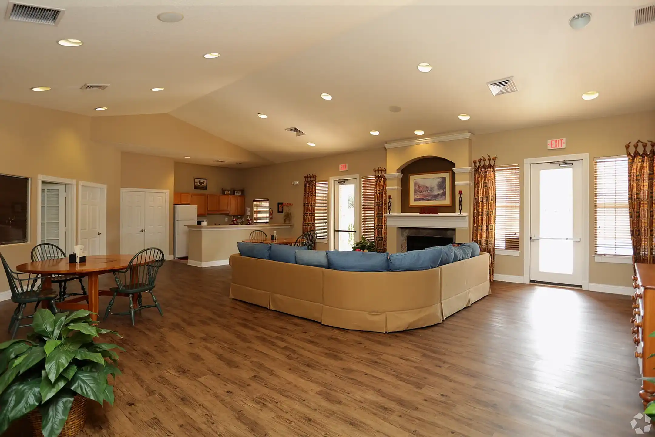 Robins Landing - 320 Carl Vinson Pkwy - Warner Robins, GA | Rent.