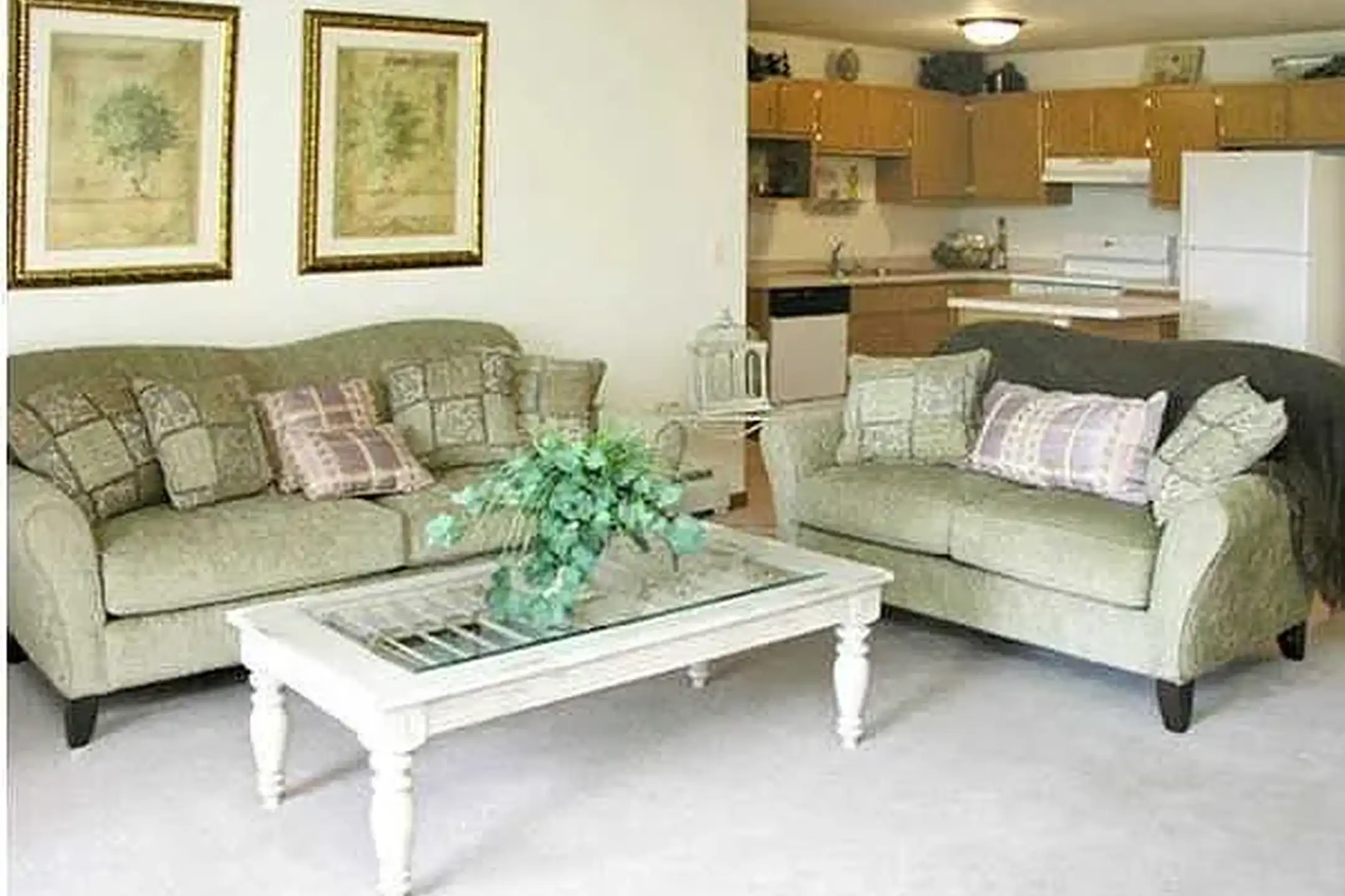 Ledgecrest Estates - 2201-2297 Samantha St - De Pere, WI | Rent.