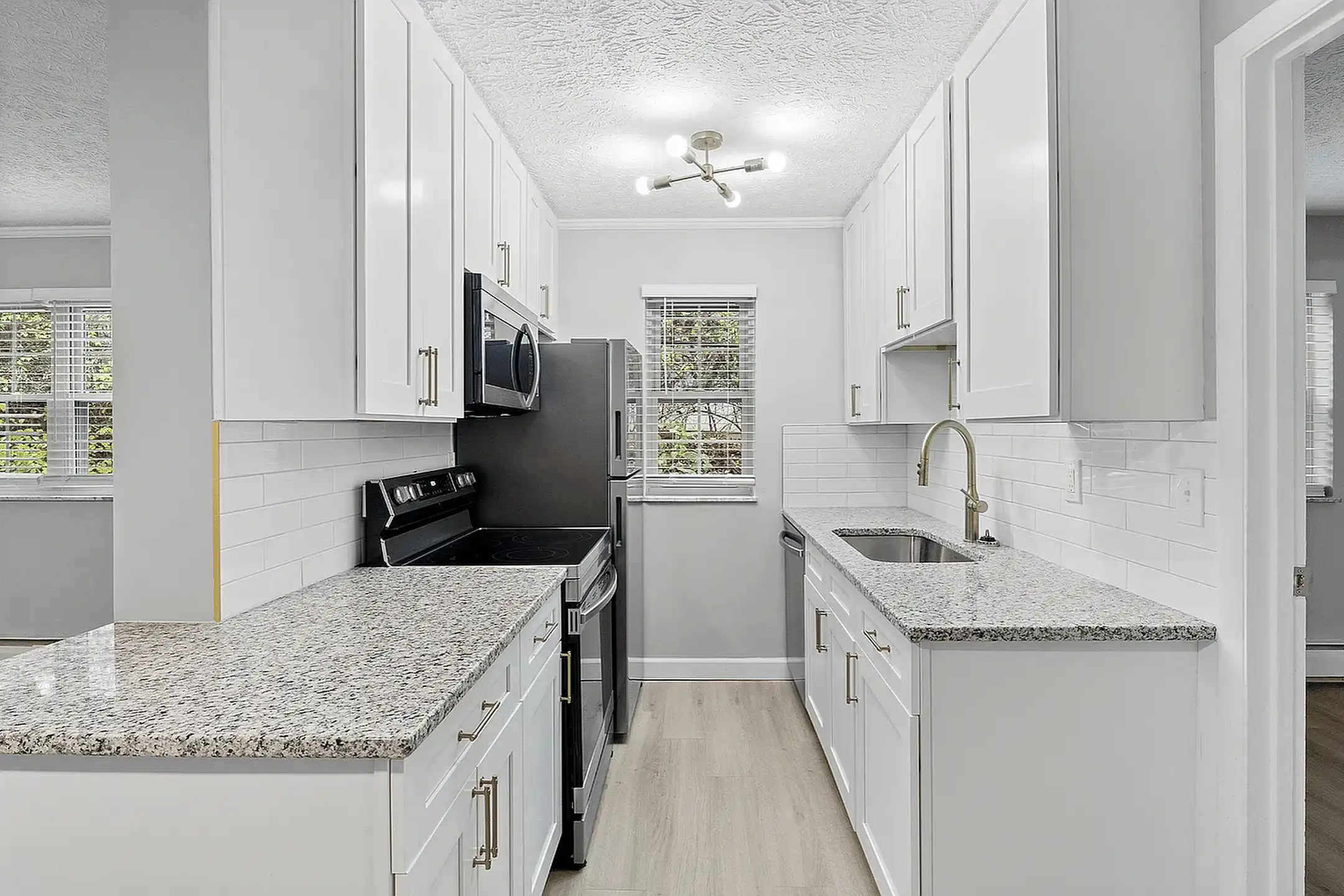 The Courtyard of Oakley - 3805 Ferdinand Pl - Cincinnati, OH | Rent.