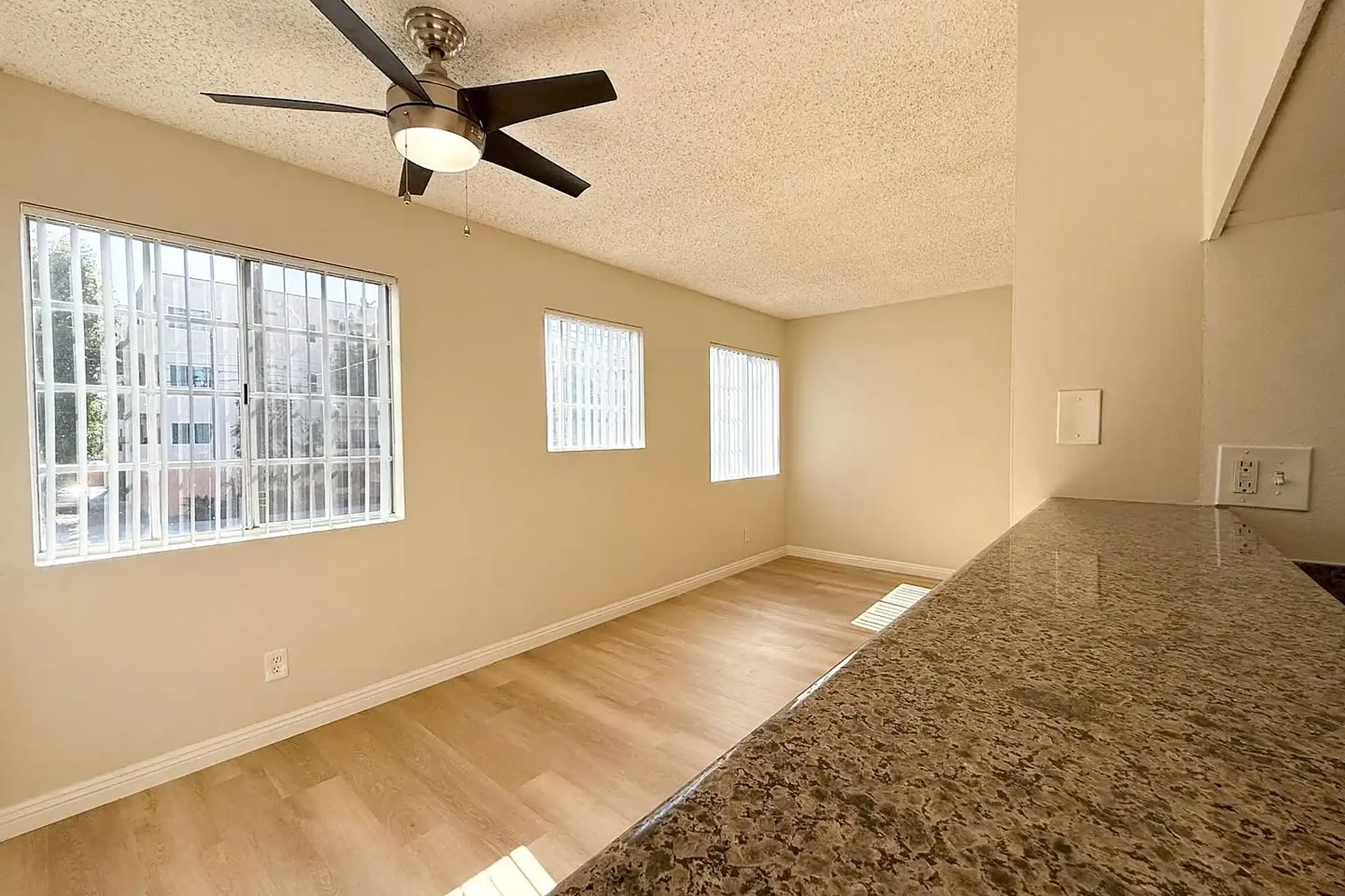 Villade - Kings Partner - 21445 Saticoy St - Canoga Park, CA | Rent.