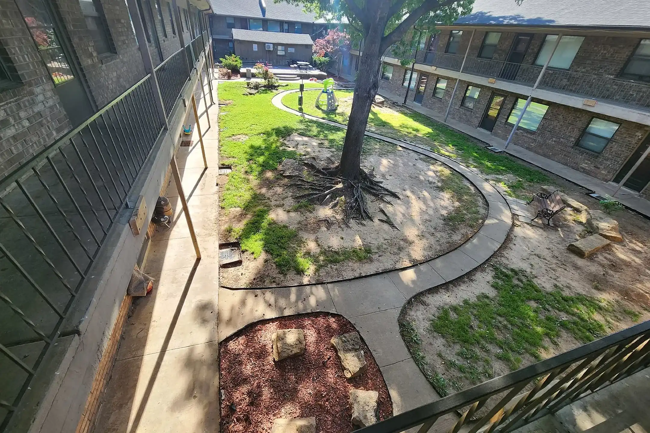 Yale Manor - 917 N Yale Ave - Tulsa, OK | Rent.