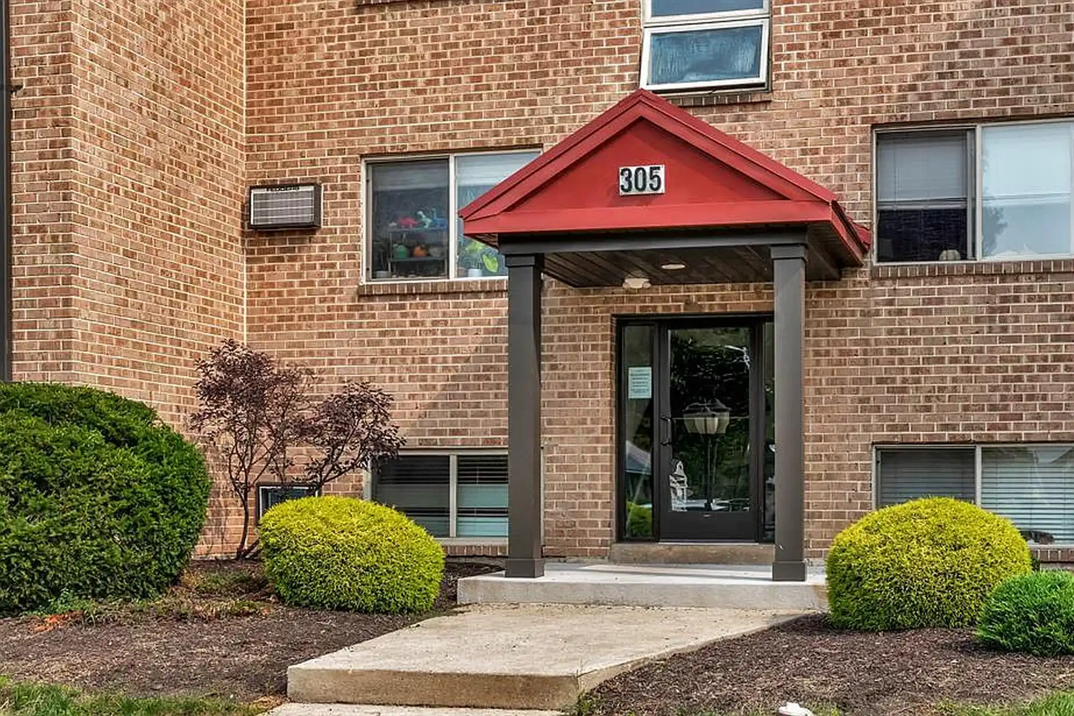 Pear Tree Court Apartments - 17 W Vine St - Stowe, PA | Rent.