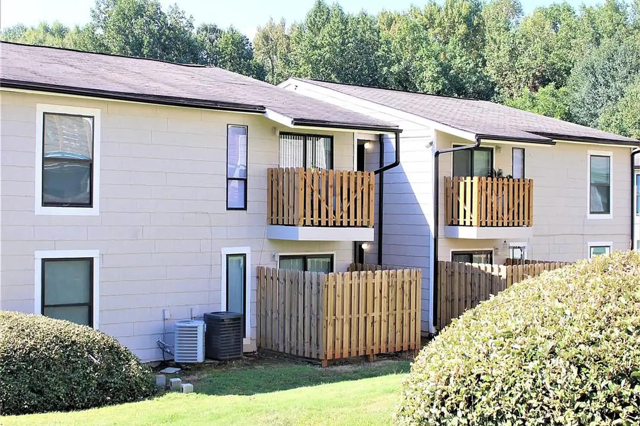 Aspen Woods - 3379 Flat Shoals Rd - Decatur, GA | Rent.