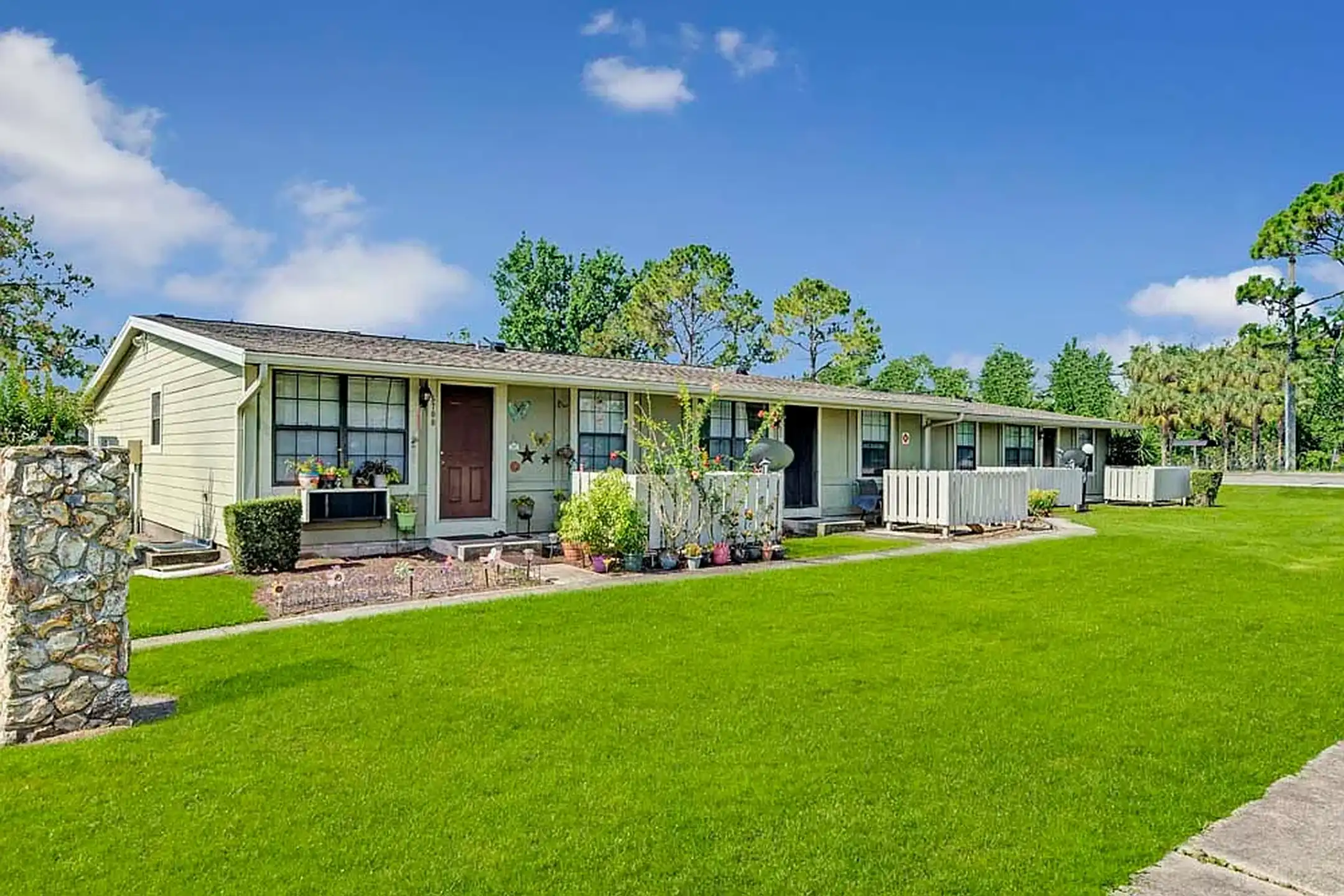 Wingwood - 5749 Saint Charles Prado - Orlando, FL | Rent.