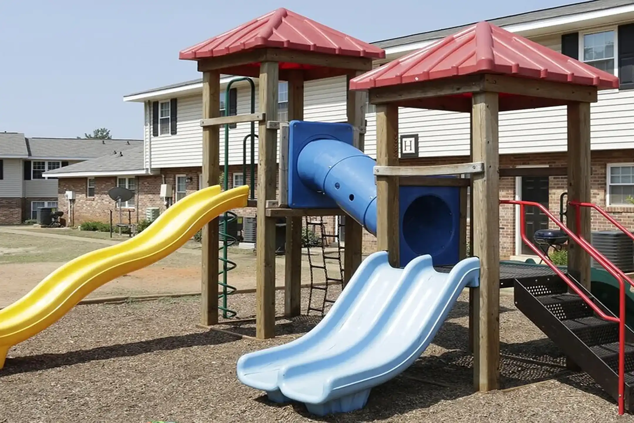 Crescent Landing - 1008 White Horse Rd - Greenville, SC | Rent.