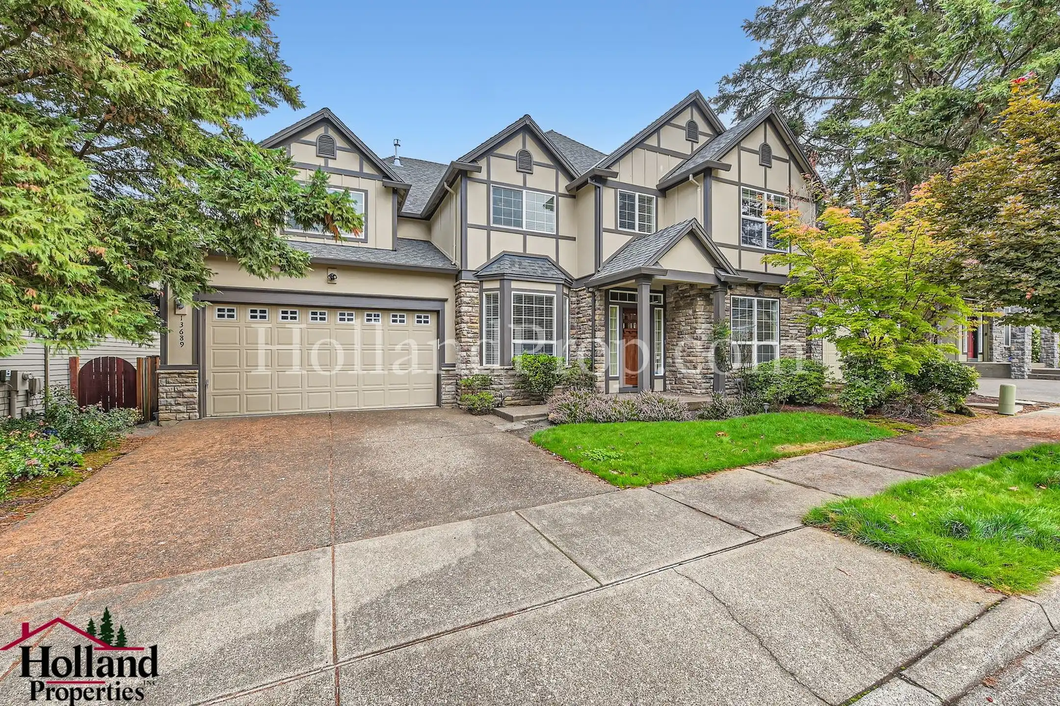 13689 NW Stonebridge Dr - Portland, OR | Rent.