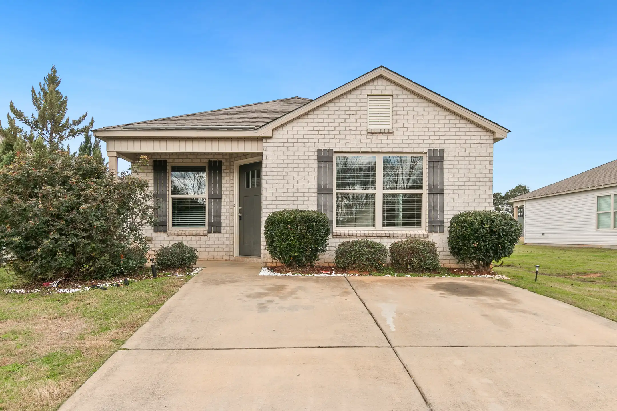 16411 Waterbury Ln - Moundville, AL | Rent.