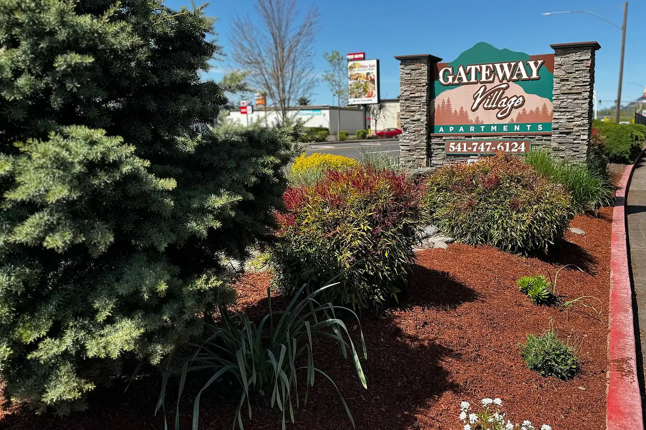 Gateway Village Apartments - 3255 Gateway St - Springfield, OR | Rent.