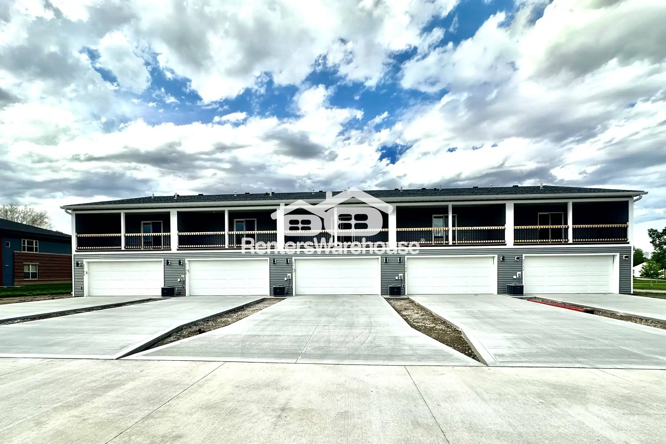 2105 Willis Ave - Perry, IA | Rent.