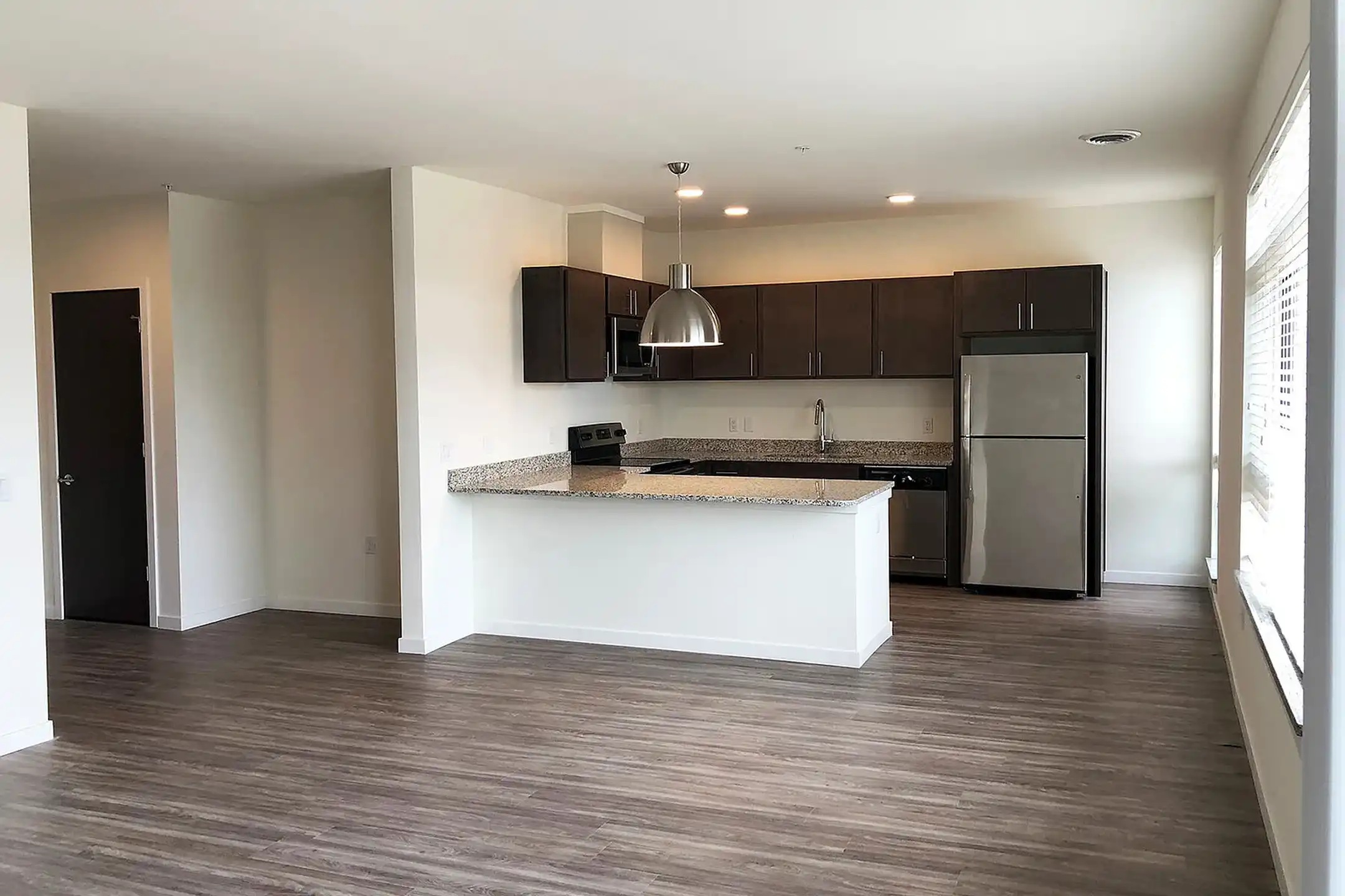 Element 84 - 1482 84th Street 8290 - West Allis, WI | Rent.
