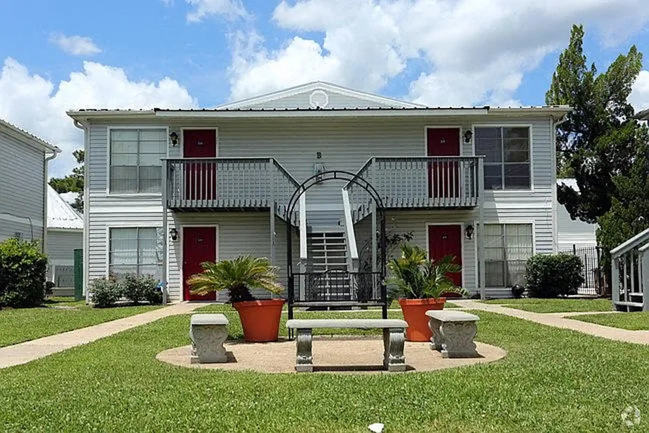 Midtown 250 - 250 S Sage Ave - Mobile, AL | Rent.