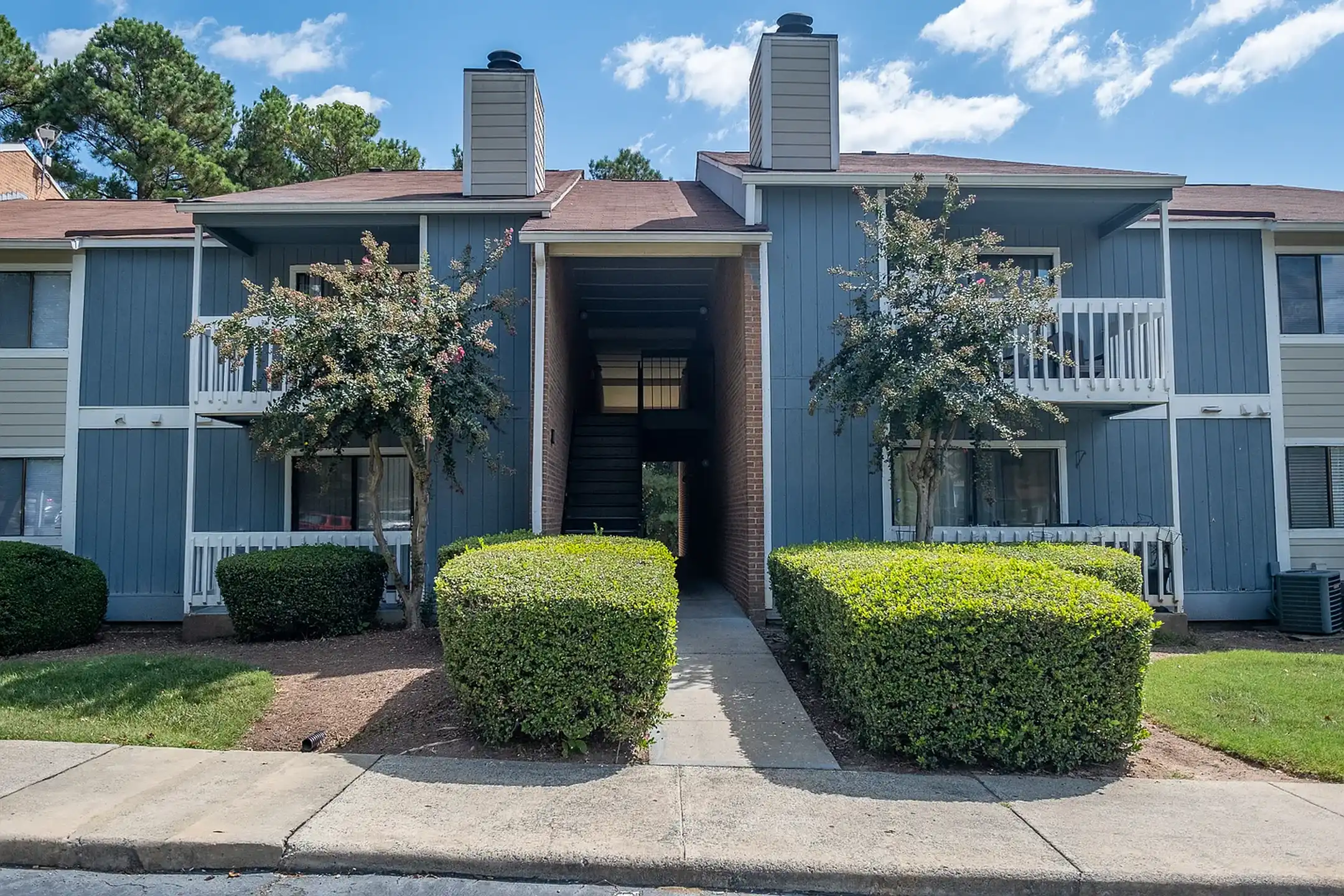 SOUTH POINT APARTMENTS - 3201 Myra St - Durham, NC | Rent.