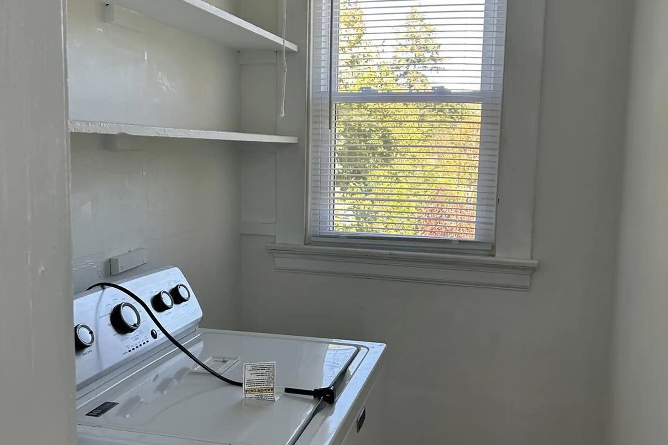 333 E Center St unit 2ND - Manchester, CT | Rent.