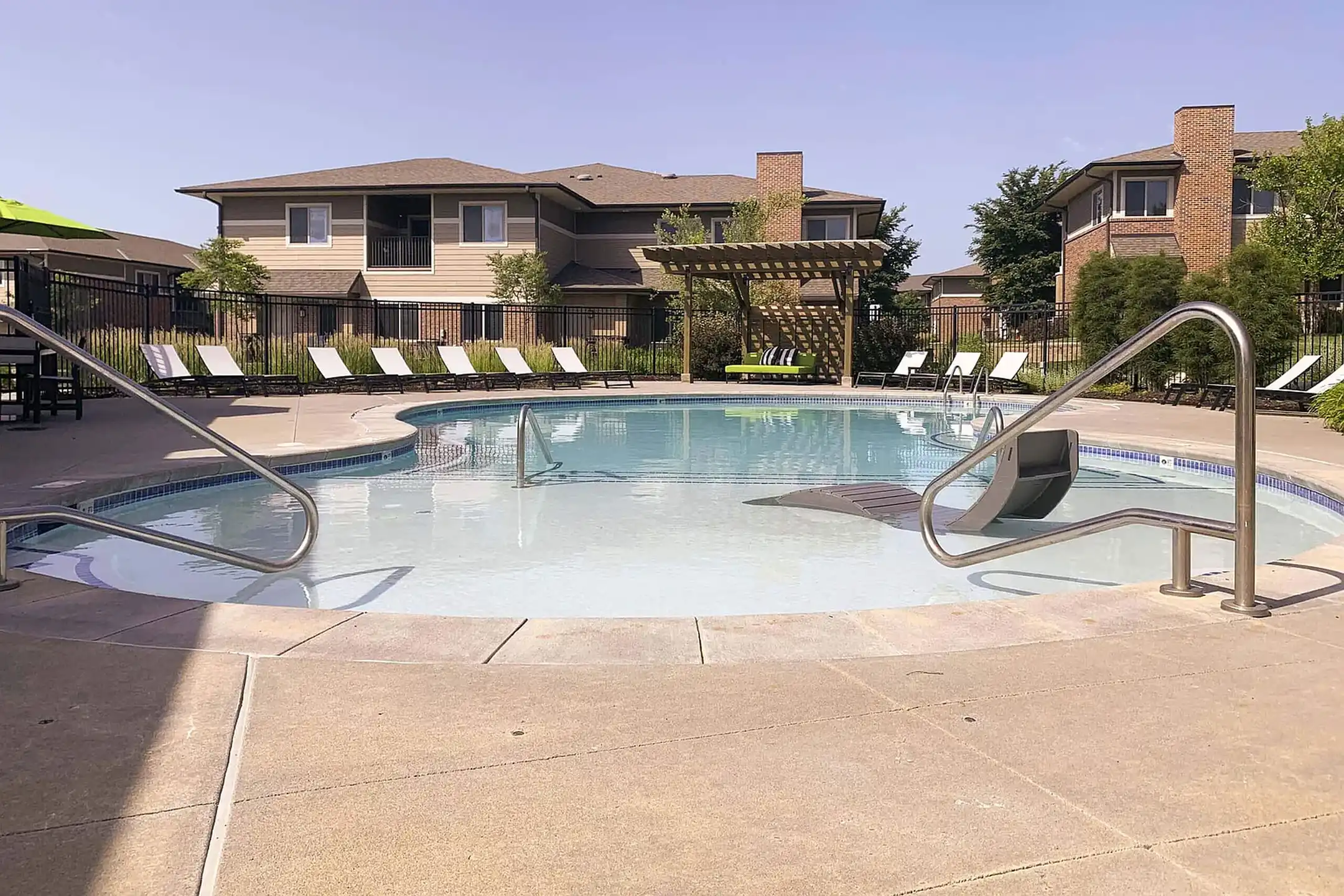 North Pointe Villas - 1800 Fletcher Ave - Lincoln, NE | Rent.