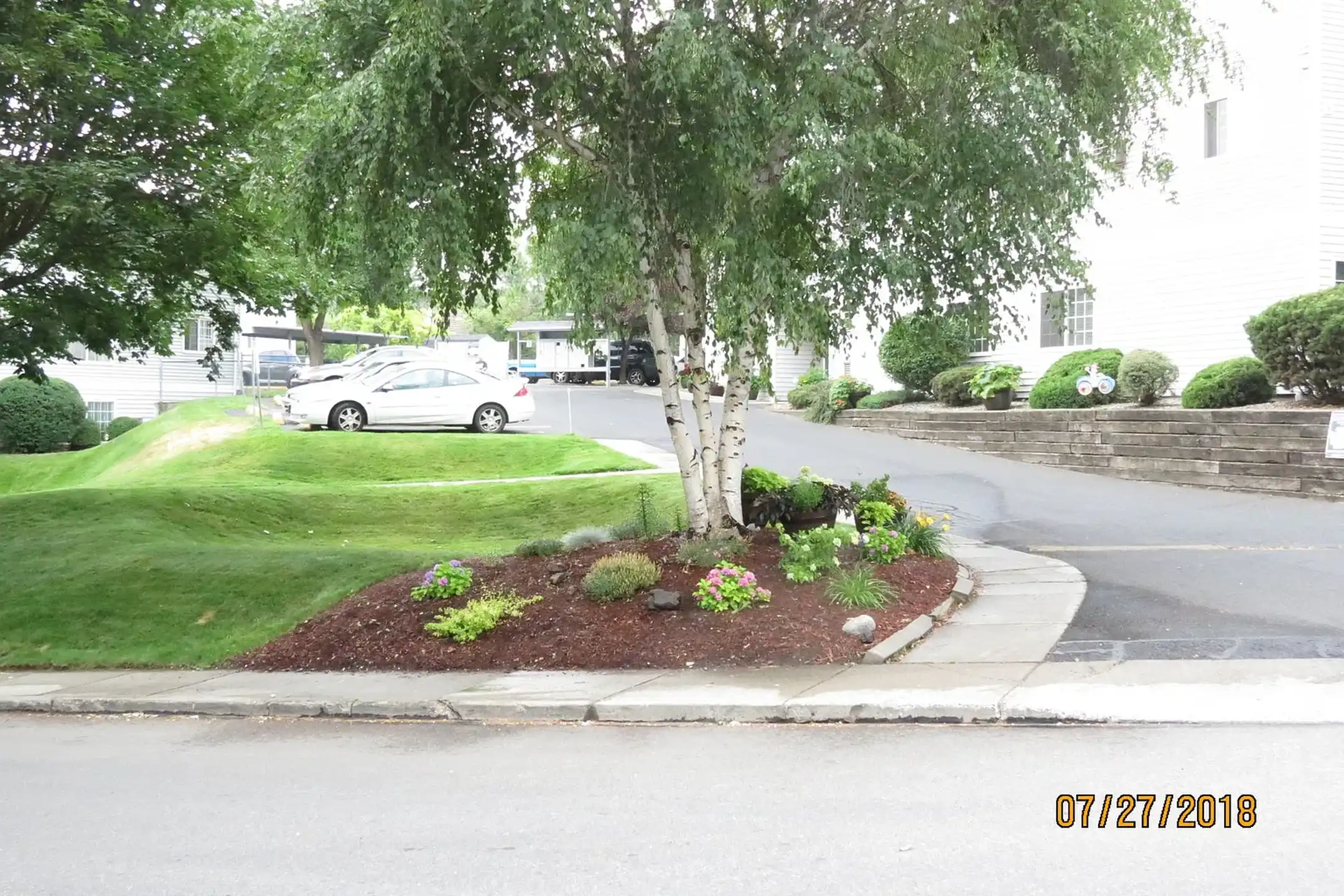 Hart Terrace Apartments - 3308 E 11th Ave - Spokane, WA | Rent.