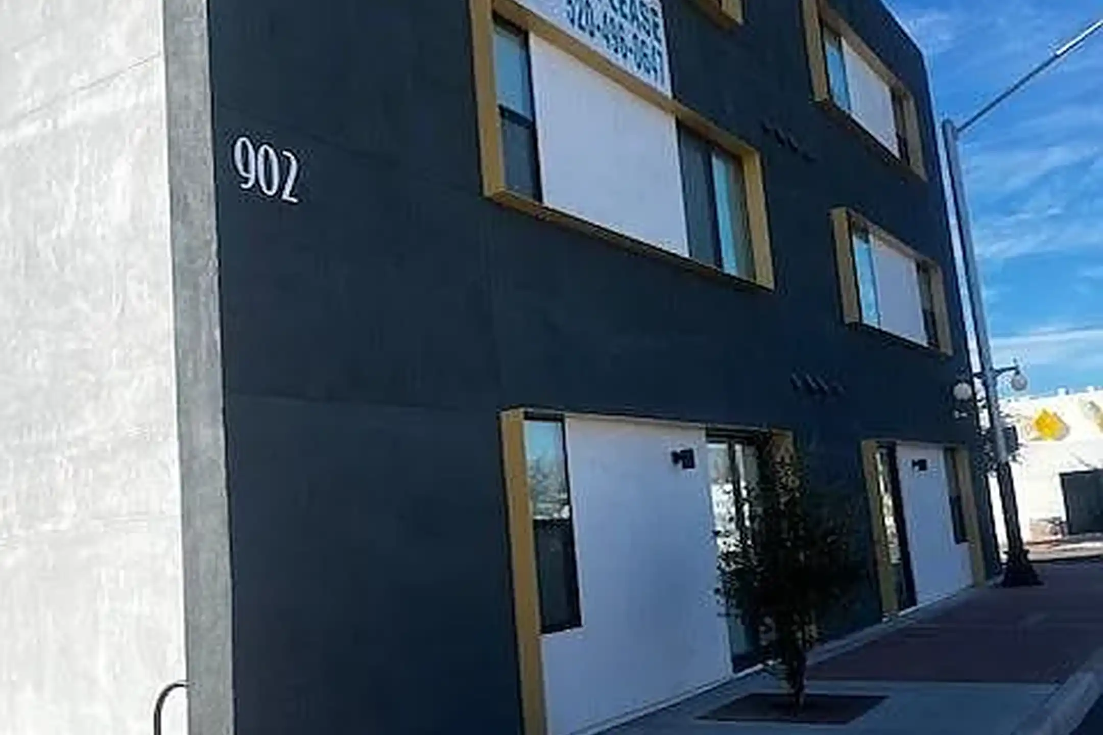 The Flash - 902 S 6th Ave - Tucson, AZ | Rent.