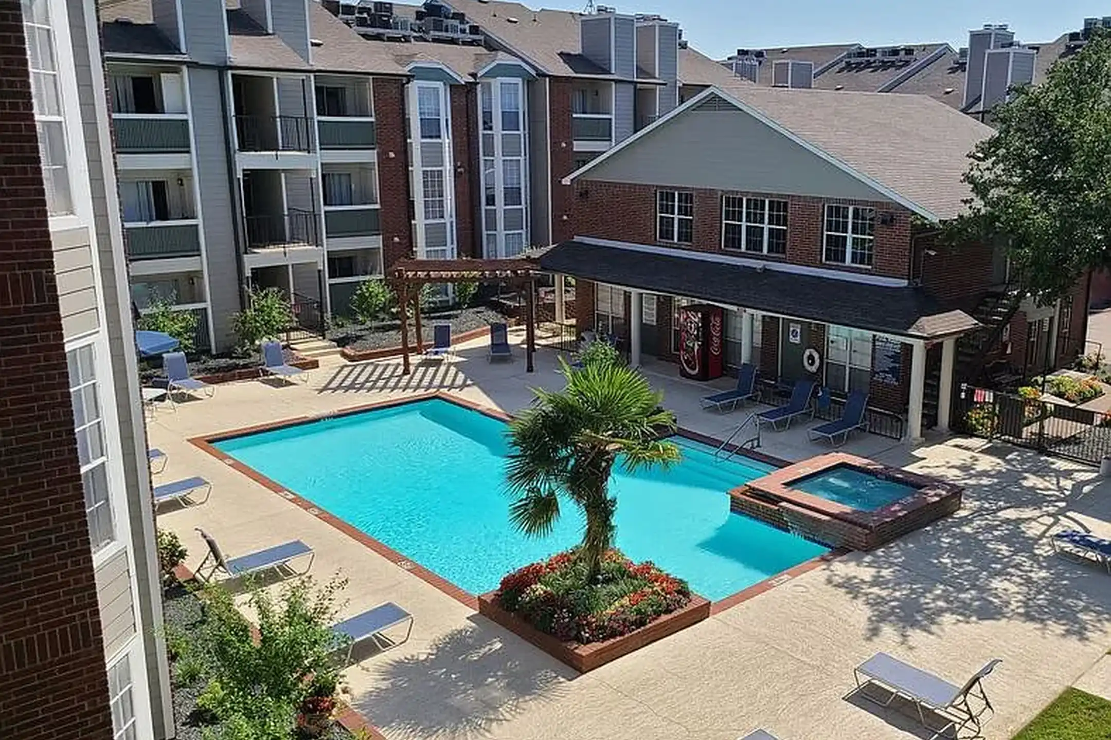 Centerpoint Apartments - 2626 Frankford Rd - Dallas, TX | Rent.