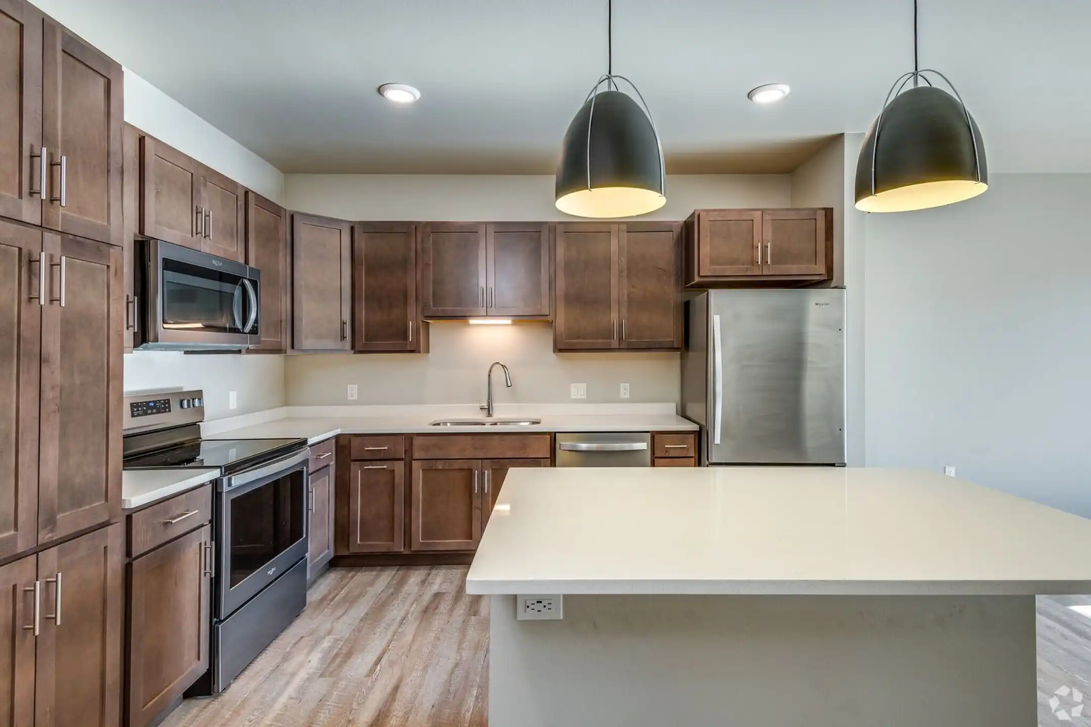 798 Element Way unit 407 - Ashwaubenon, WI | Rent.
