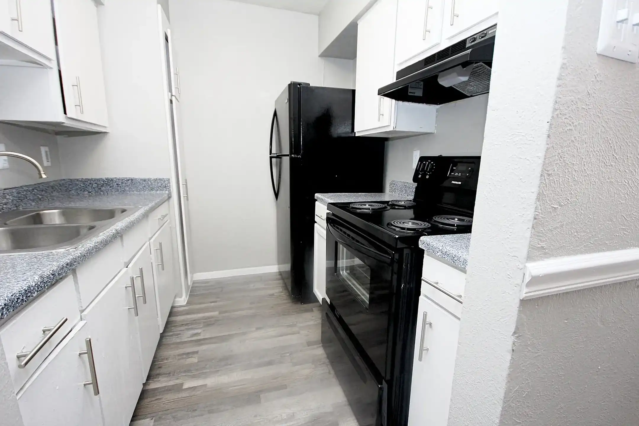 Devon Park Apartments - 5850 Highland Hills Dr - Dallas, TX | Rent.